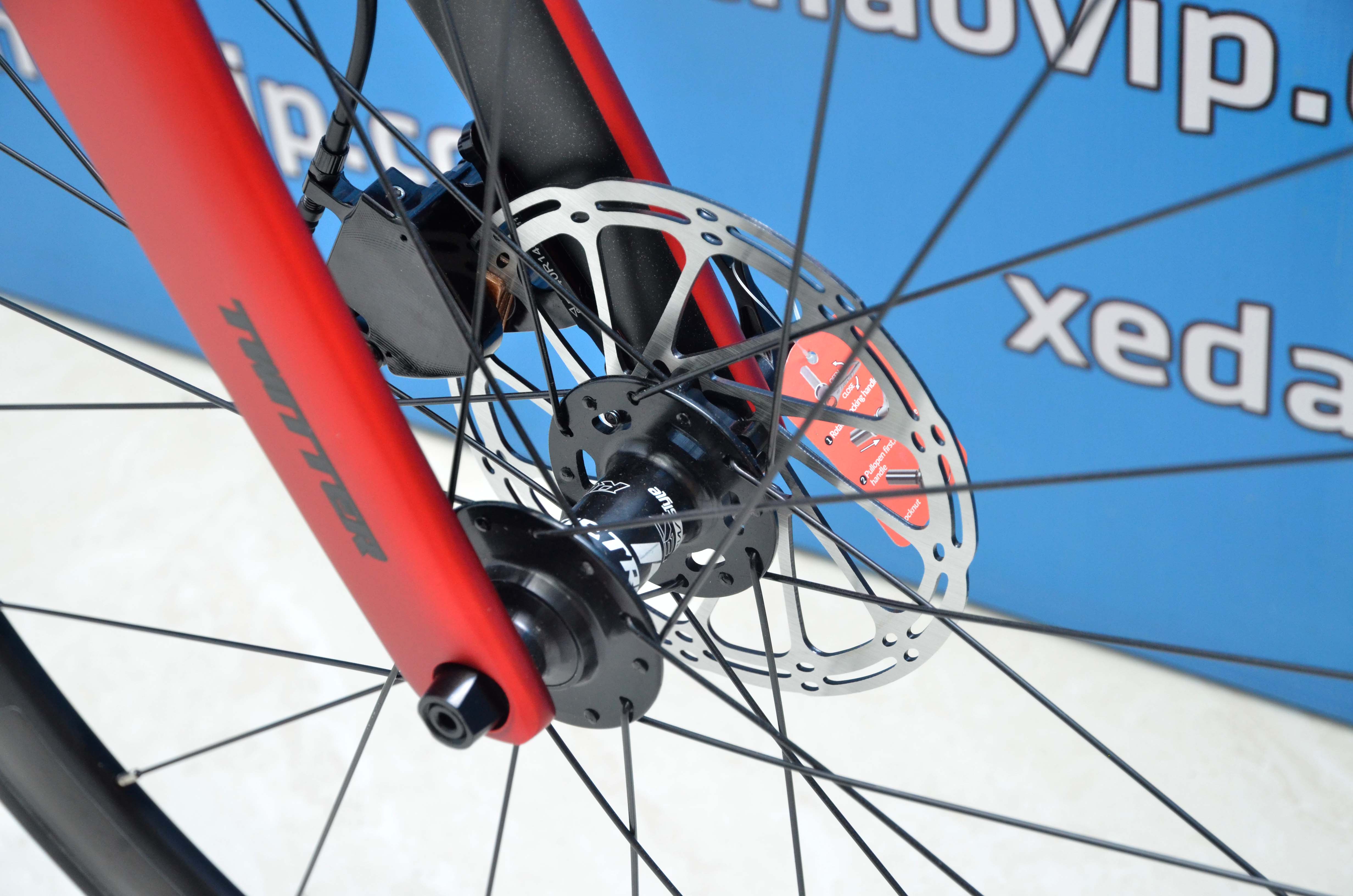 Xe Đạp Đua TWITTER R12 RS-22: Khung+Càng+Cọc yên = Carbon, Tay lái liền ...