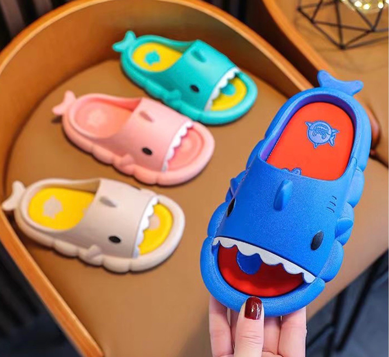 Dép Cá Mập Size 16-18cm Nhiều Màu – thienduongtretho.com