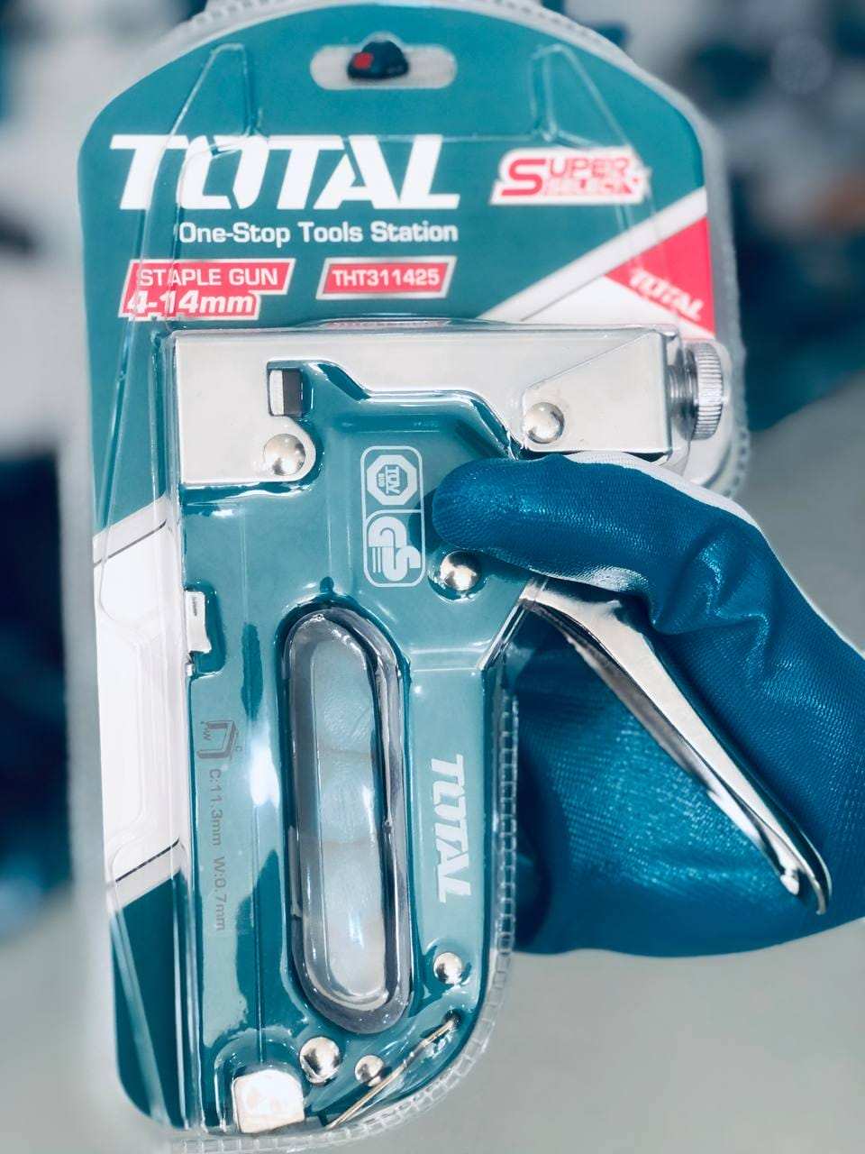 Kìm bấm ghim Total THT311425