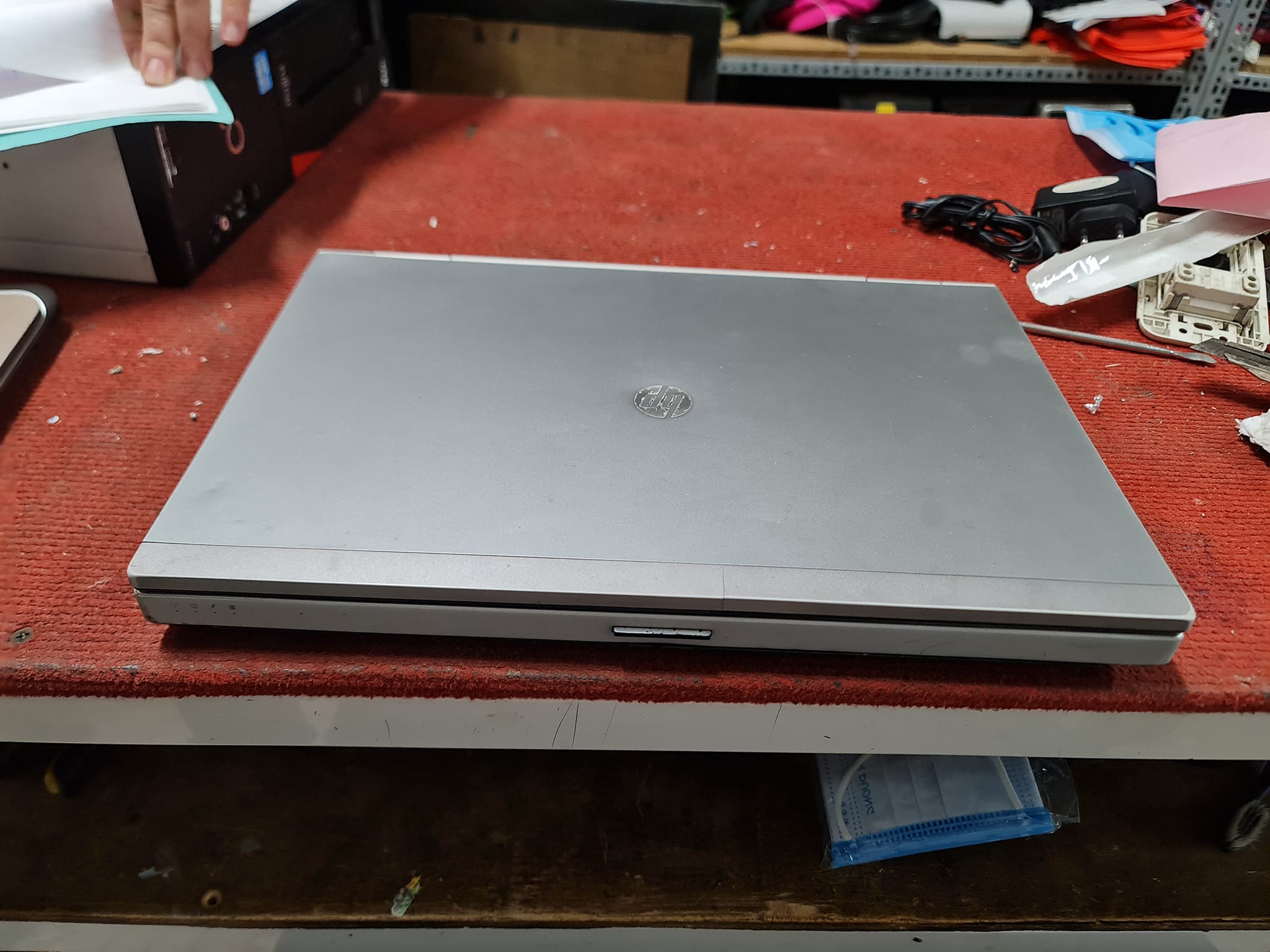 Hp 8460p i5 gen 2 ram 4gb ssd 120gb màn 14 HD