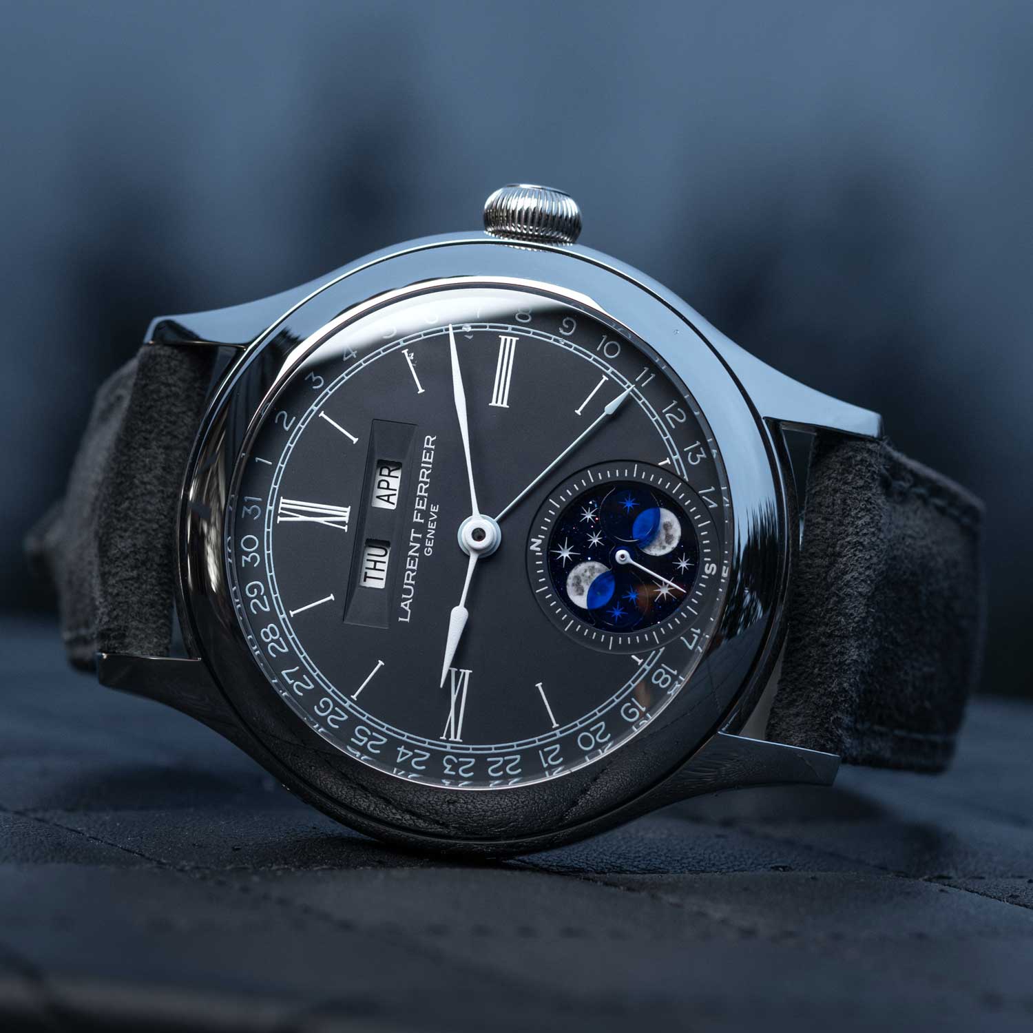 Đồng hồ Laurent Ferrier Classic Moon mới | Kỳ Lân Luxury