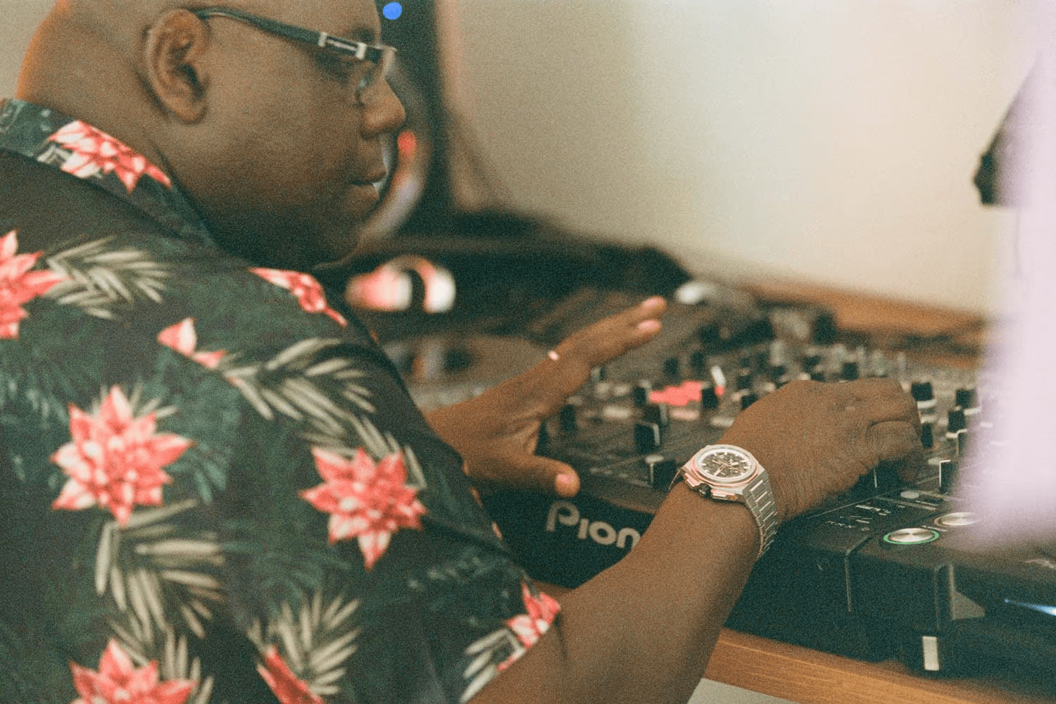 Đồng hồ Zenith Defy Extreme DJ Carl Cox | Kỳ Lân Luxury