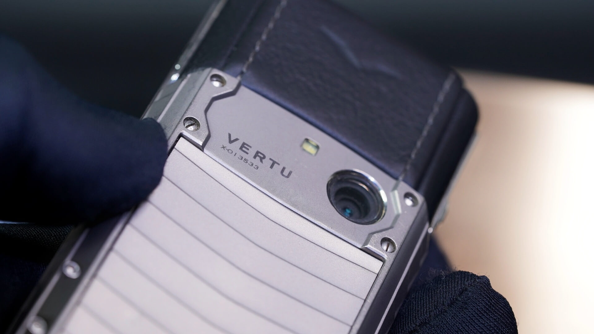 Vertu Ascent X Classic | Kỳ Lân Luxury