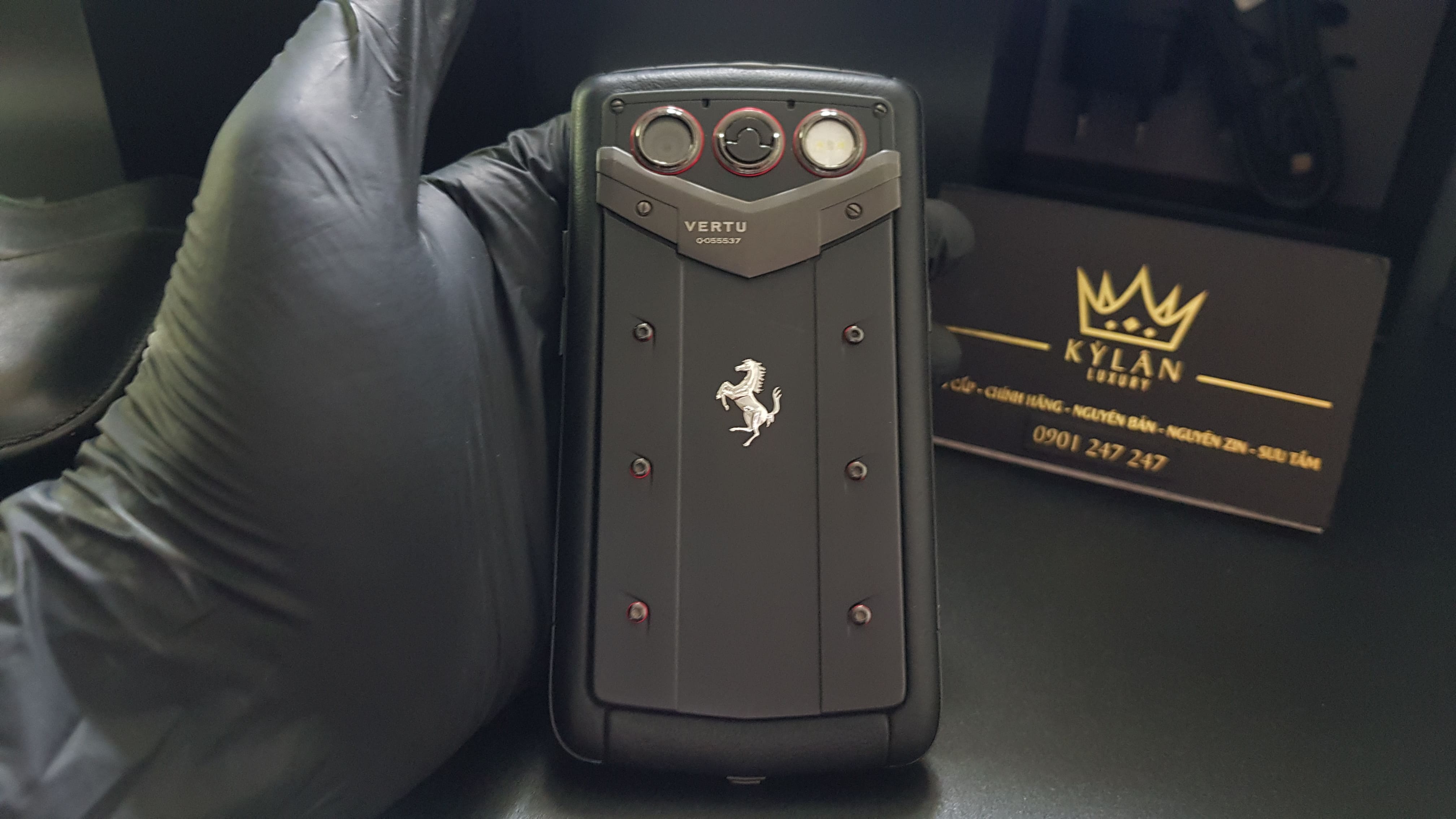 Vertu Quest Ferrari fullbox nguyên bản đẹp cạn lời | Kỳ Lân Luxury