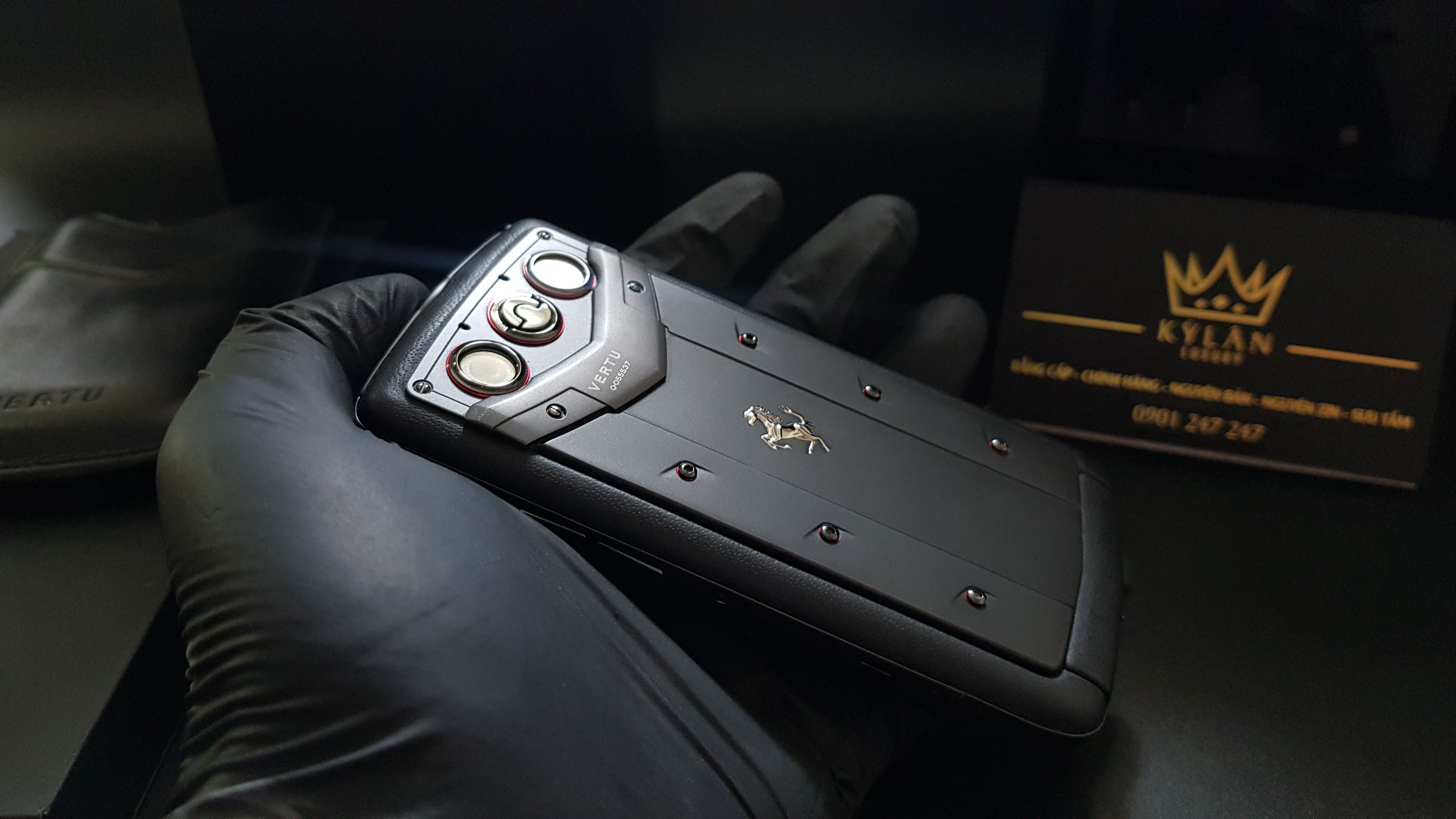 Vertu Quest Ferrari fullbox nguyên bản đẹp cạn lời | Kỳ Lân Luxury