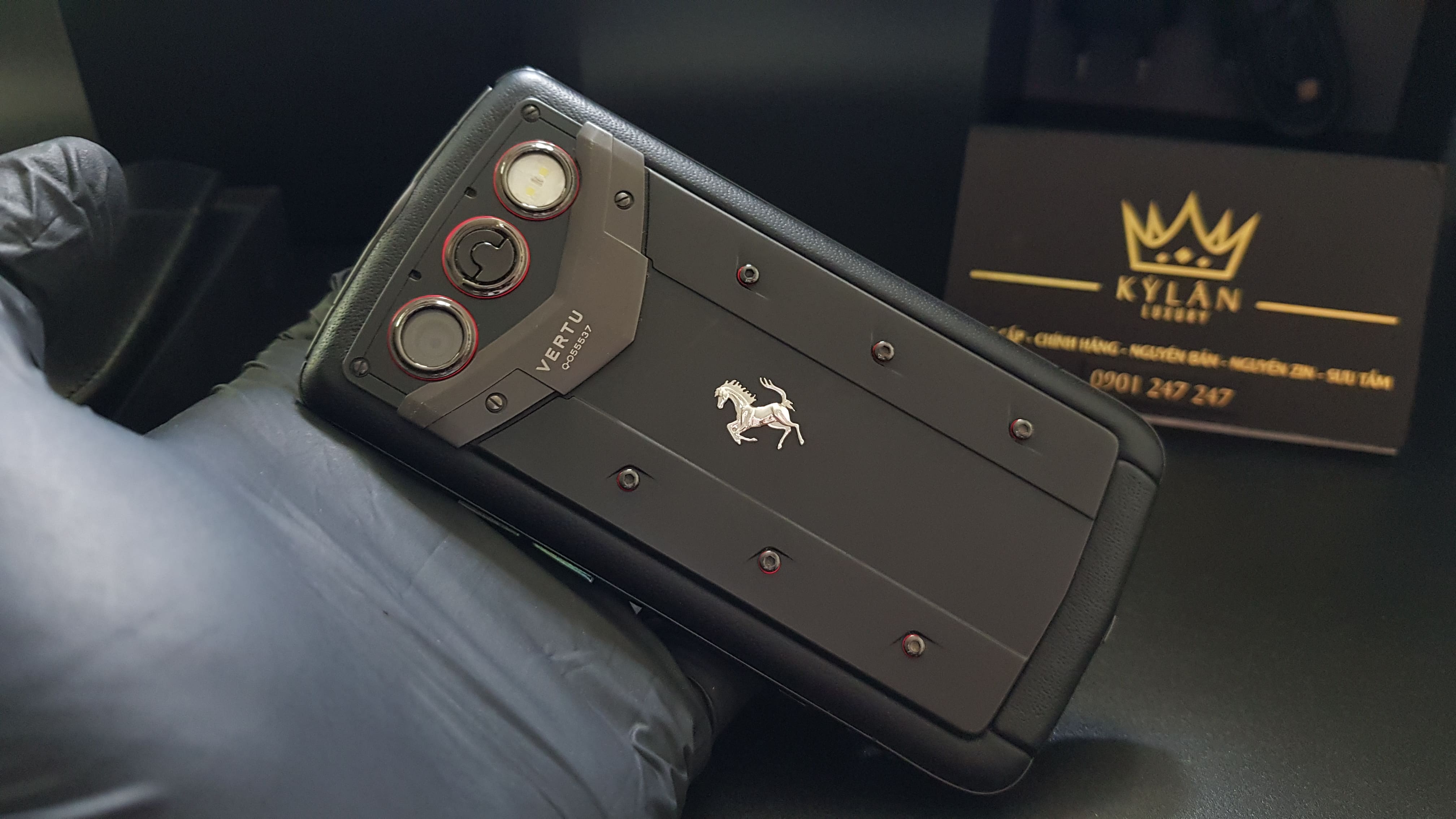 Vertu Quest Ferrari fullbox nguyên bản đẹp cạn lời | Kỳ Lân Luxury