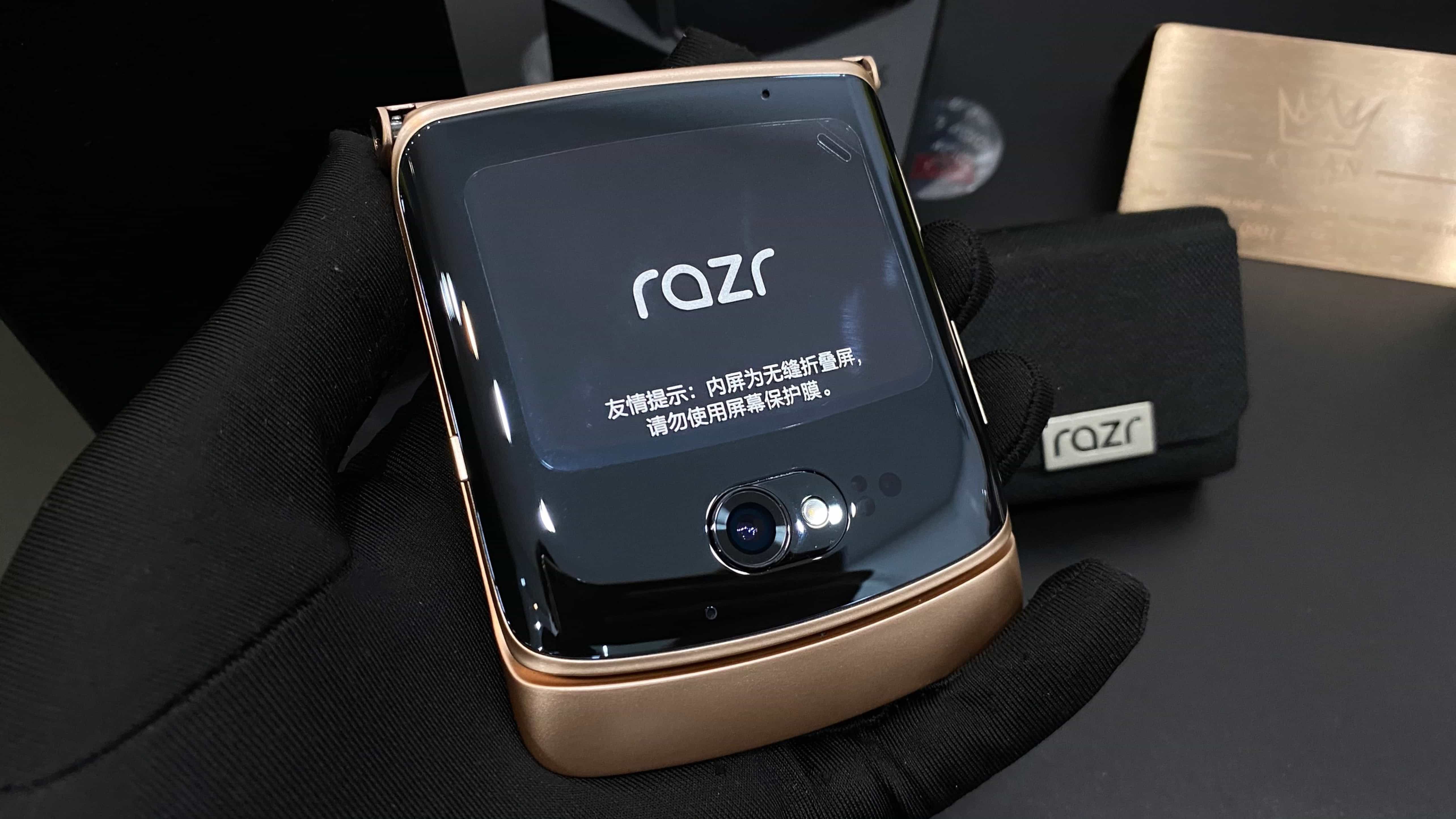 Motorola Razr 5G Gold | Kỳ Lân Luxury
