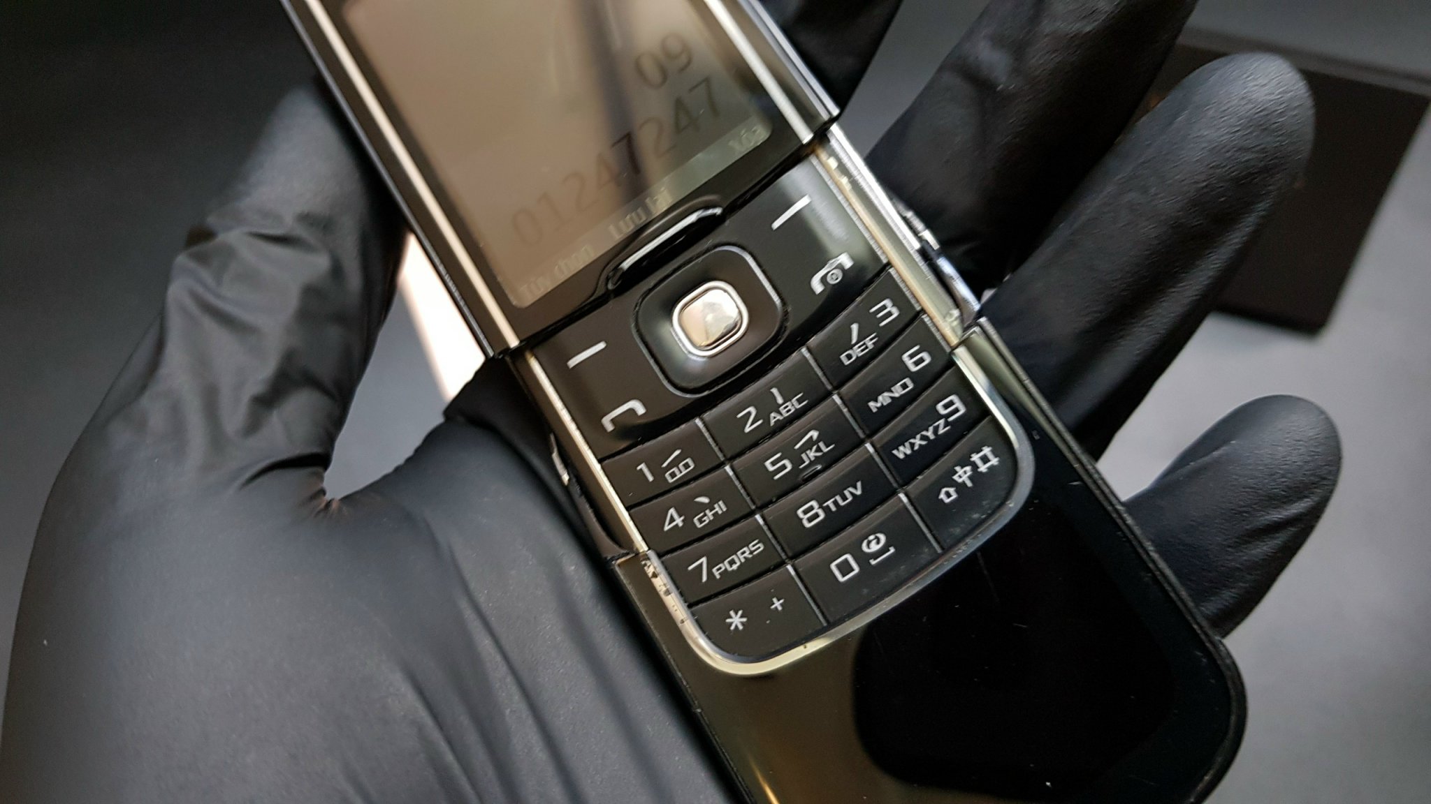 Nokia 8600 luna | Kỳ Lân Luxury