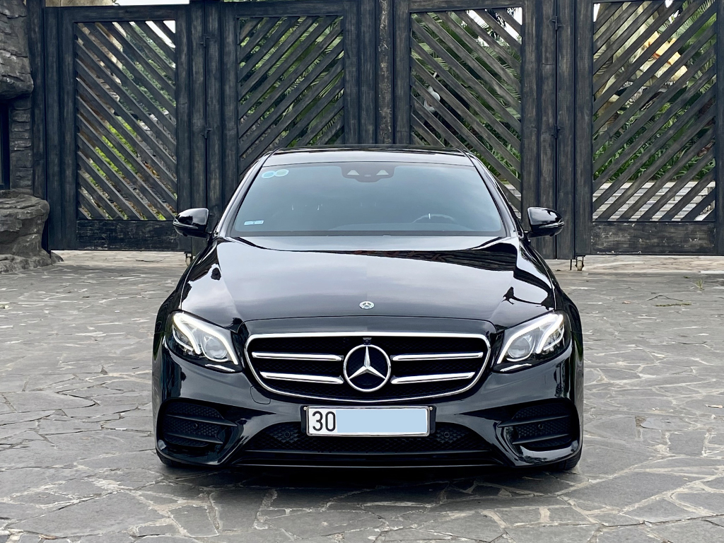 Mercedes E300 AMG 2019 | THẾ GIỚI XE SANG