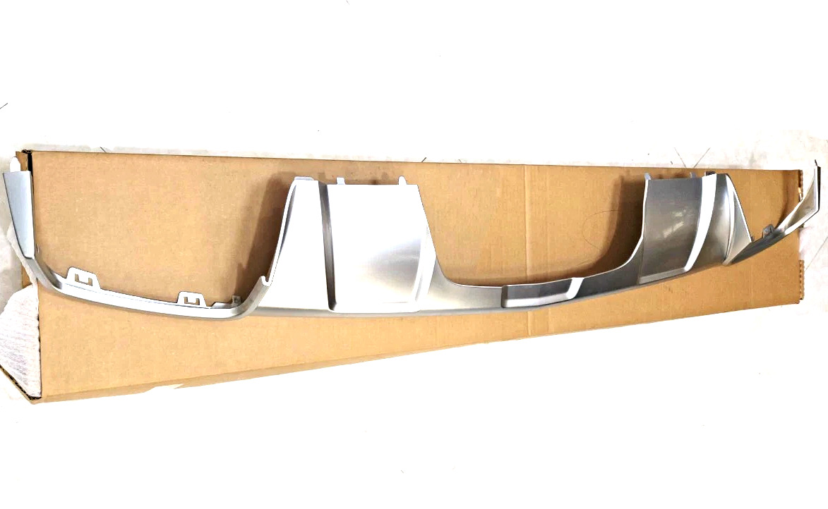 Ốp ống xả mạ ba đờ sốc sau Mercedes Gls63 AMG