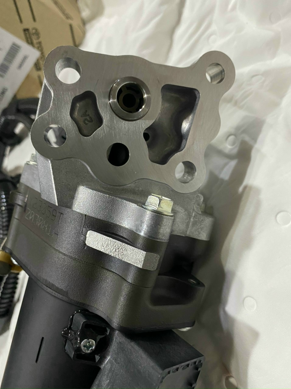 Bơm dầu hộp số Lexus LS600H Mã 35300-50022