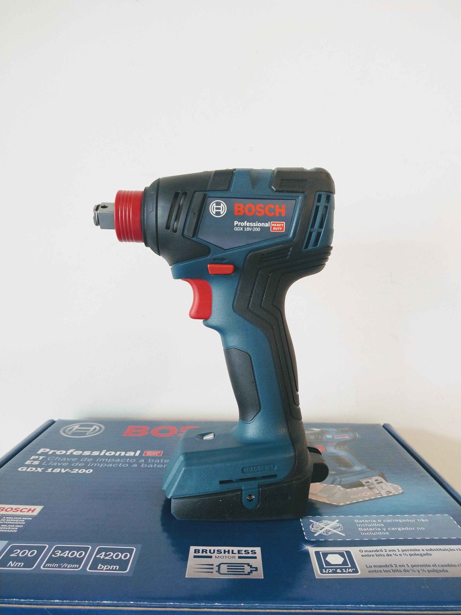 THÂN MÁY VẶN VÍT SIẾT BU LÔNG DÙNG PIN (200 N.M) 18V BOSCH GDX 18V-200 ...