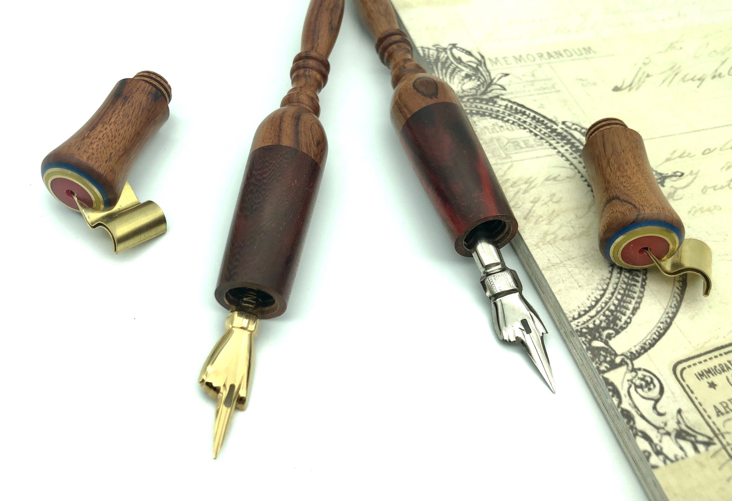 Quản chéo - 3 khoang (đựng ngòi) Công ty TNHH Thiết bị Giáo dục Ánh Dương