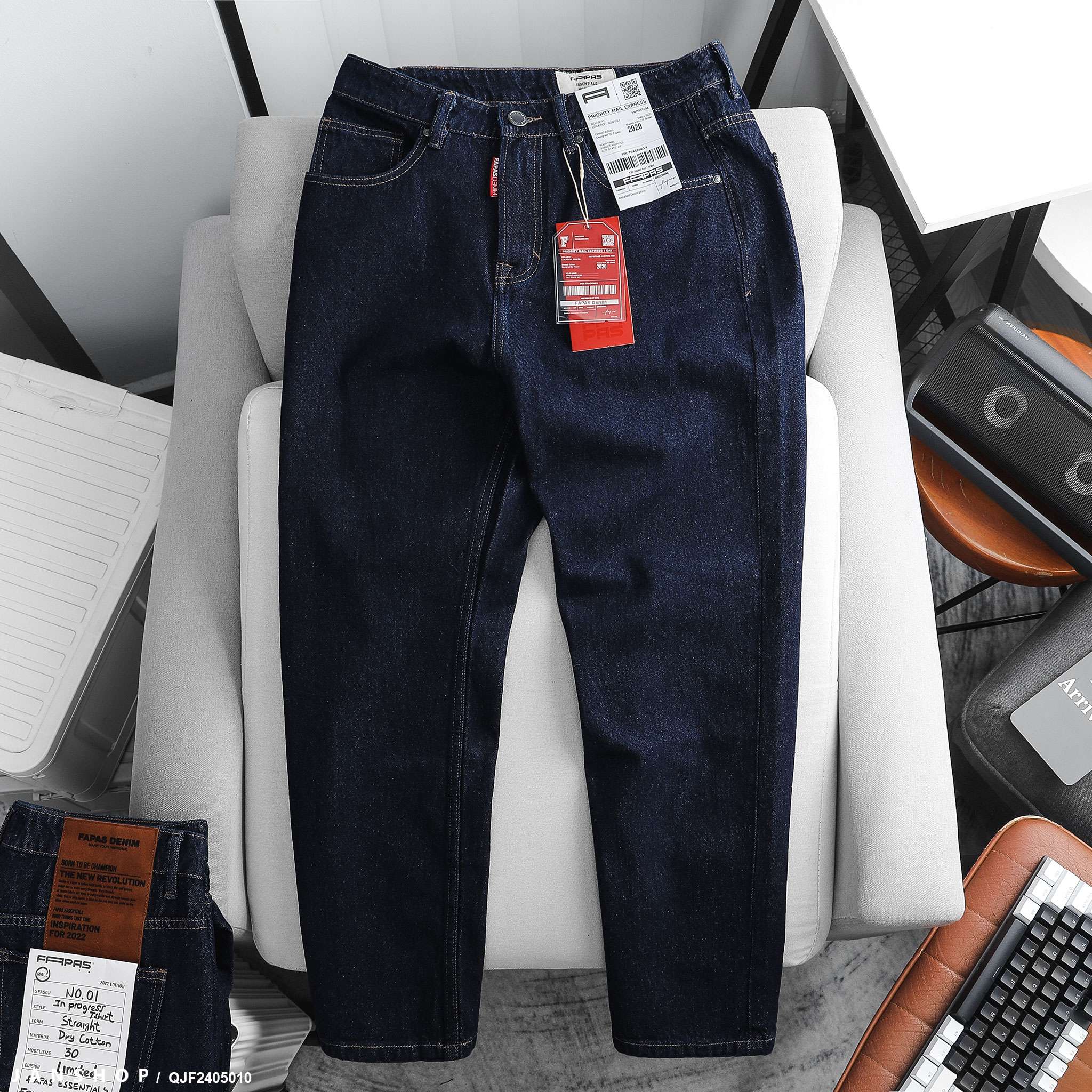 FAPAS STRAIGHT CUTTER JEAN