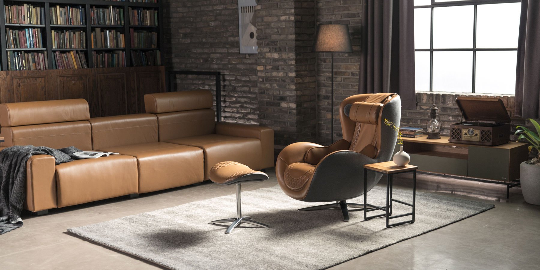 Ghế Massage Nouhaus Classic Massage Chair With Ottoman Caramel 4747