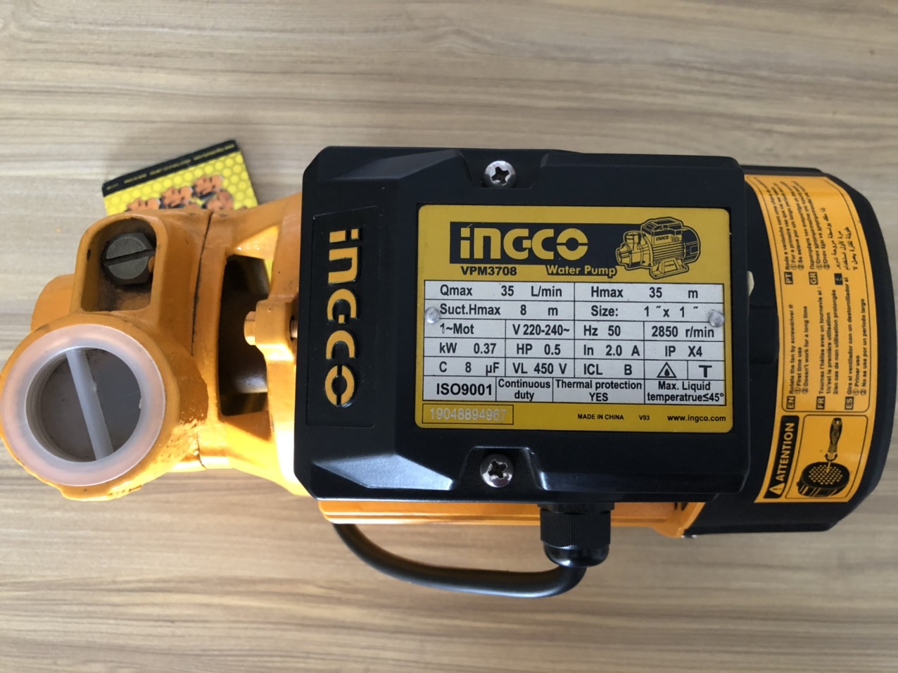 Máy bơm nước 370W Ingco VPM3708