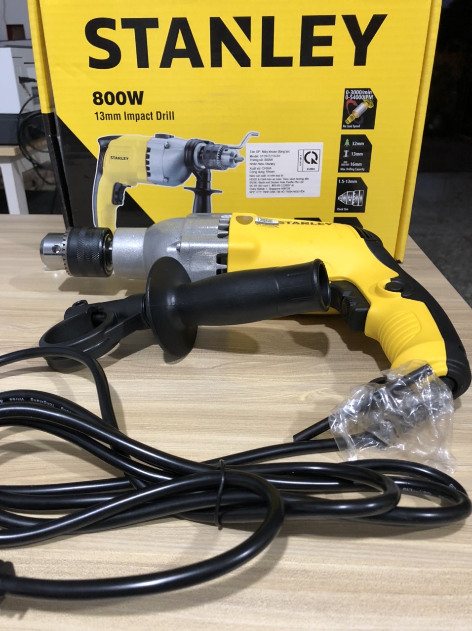 Máy khoan cầm tay 800W-13mm Stanley STDH7213