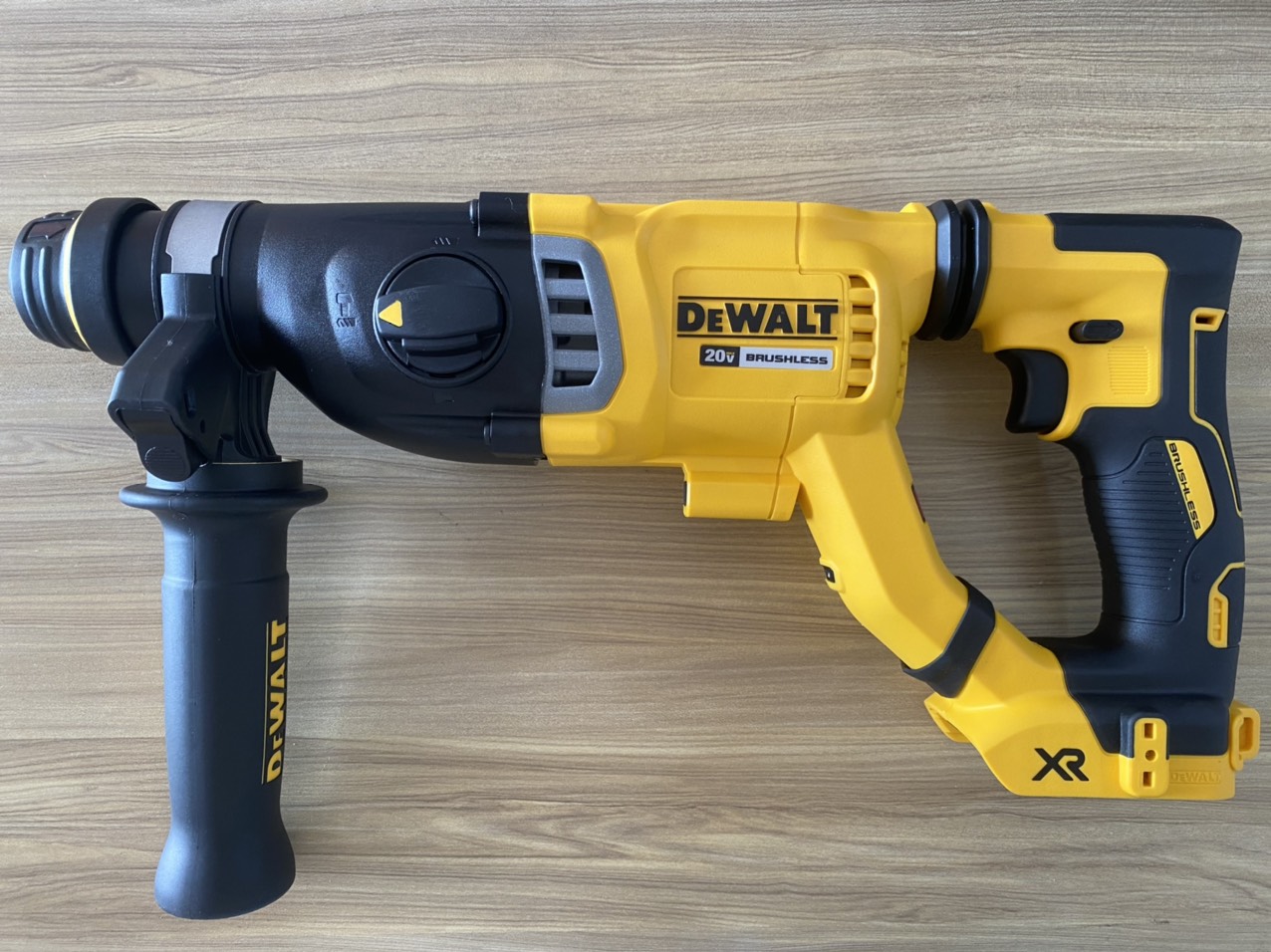 Máy khoan cầm tay 3 chức năng 20 V Dewalt DCH263P2