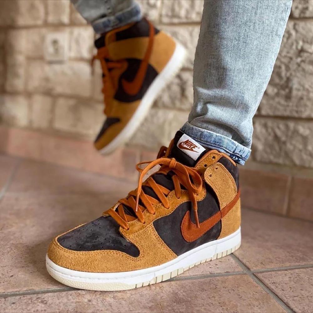 Nike Dunk High Premium 'Dark Curry' | Duyet Fashion