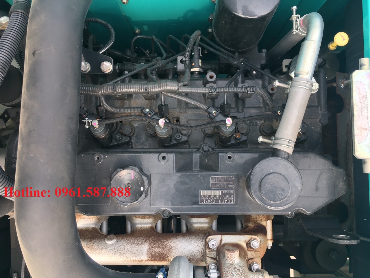 Máy xúc đào bánh xích KOBELCO SK130-8, gầu 0.5m3, máy mới 100%