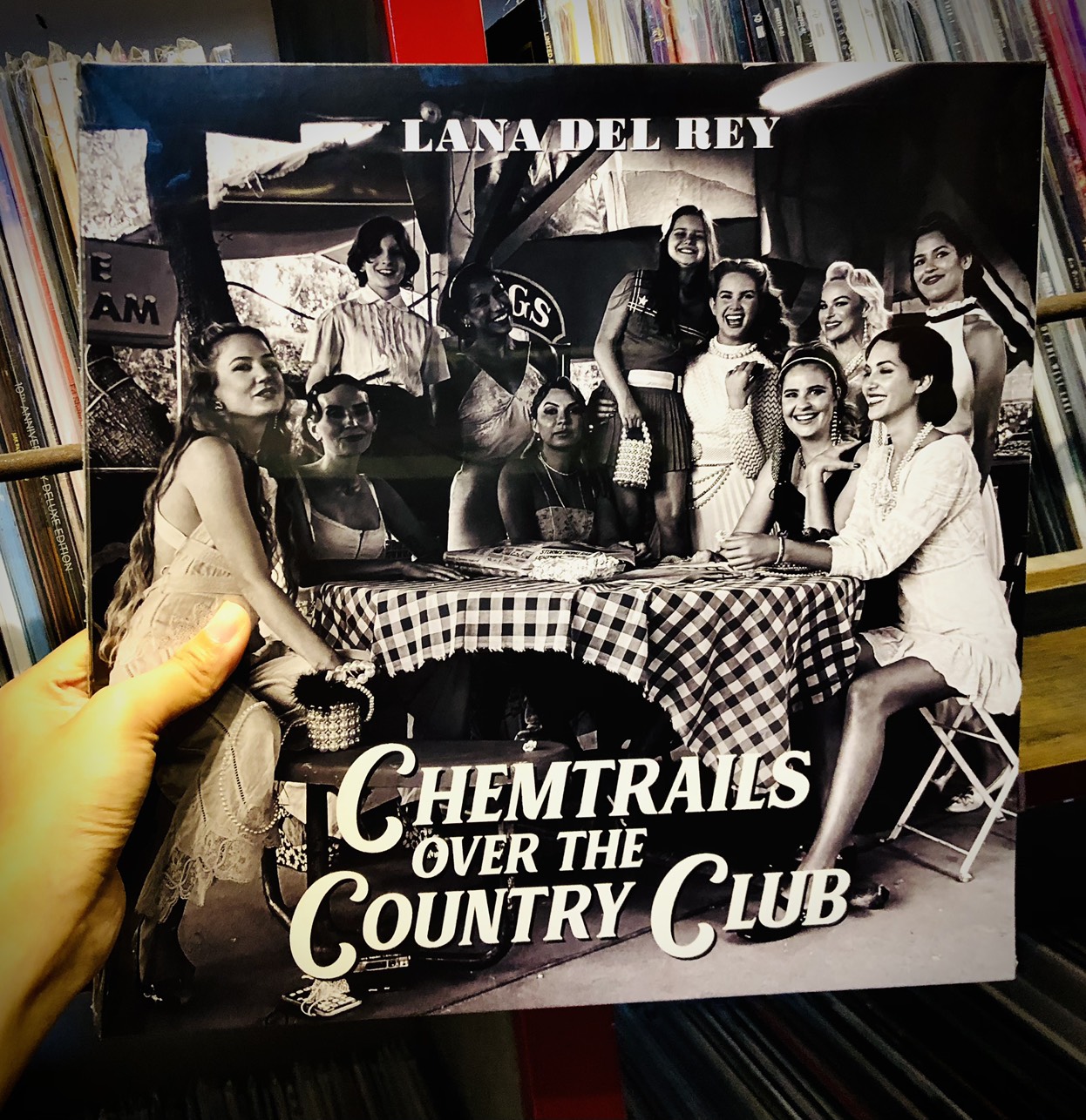 vinyl LANA DEL REY - CHEMTRAILS OVER THE COUNTRY CLUB