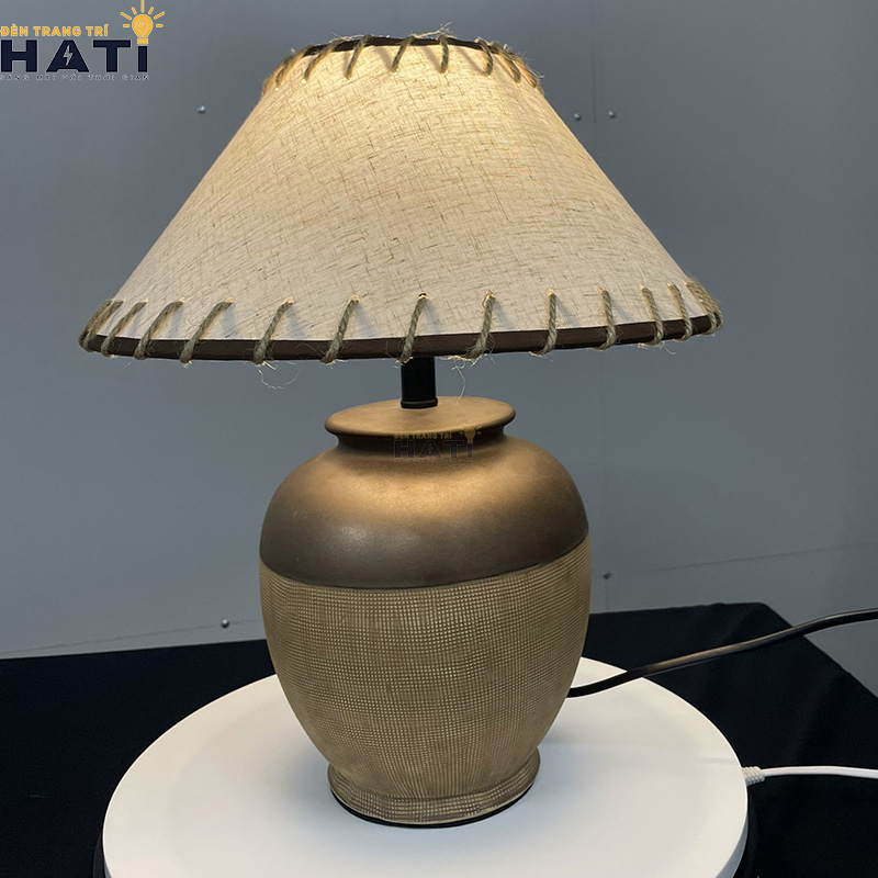Đèn bàn tân cổ điển Abigail BTCD44