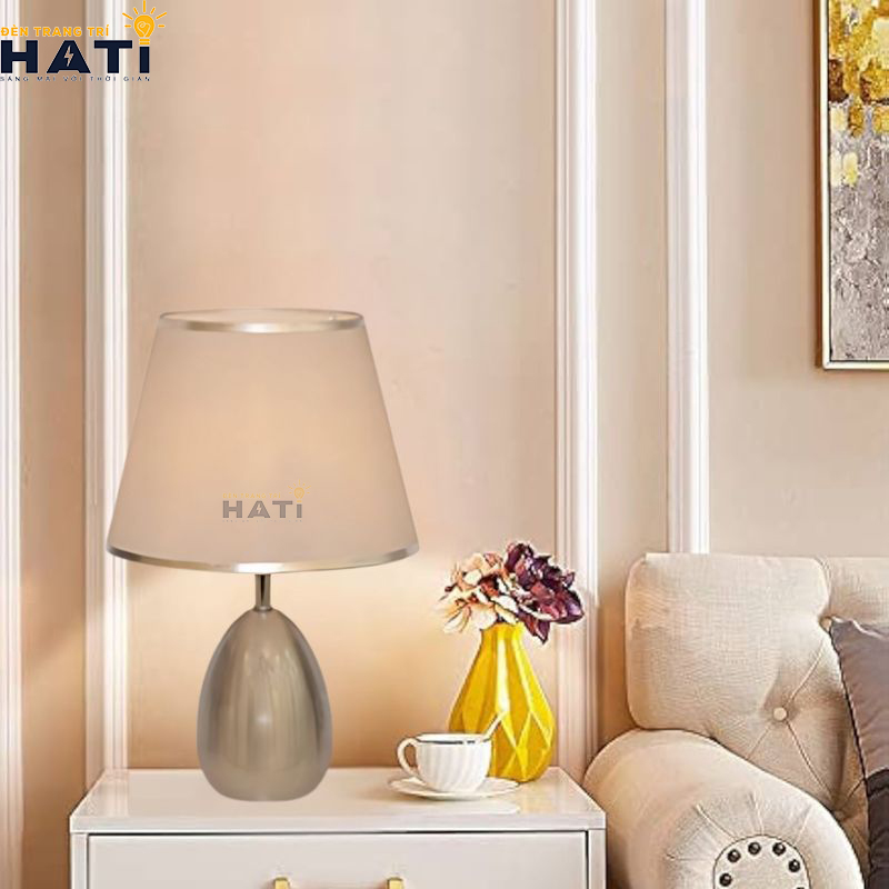 Đèn bàn tân cổ điển Amelith Bạc