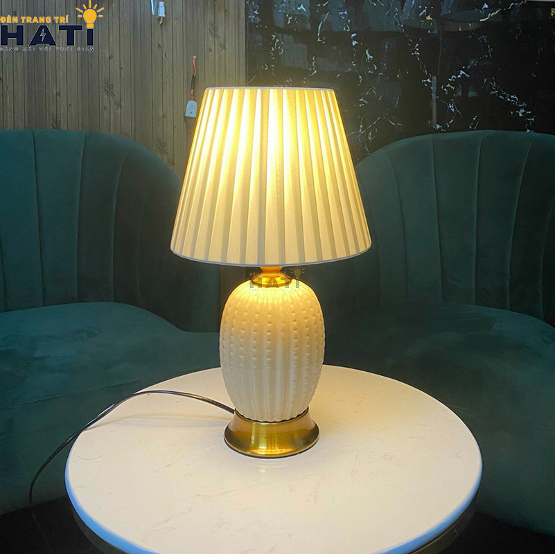 Đèn bàn tân cổ điển Bonnie BTCD42