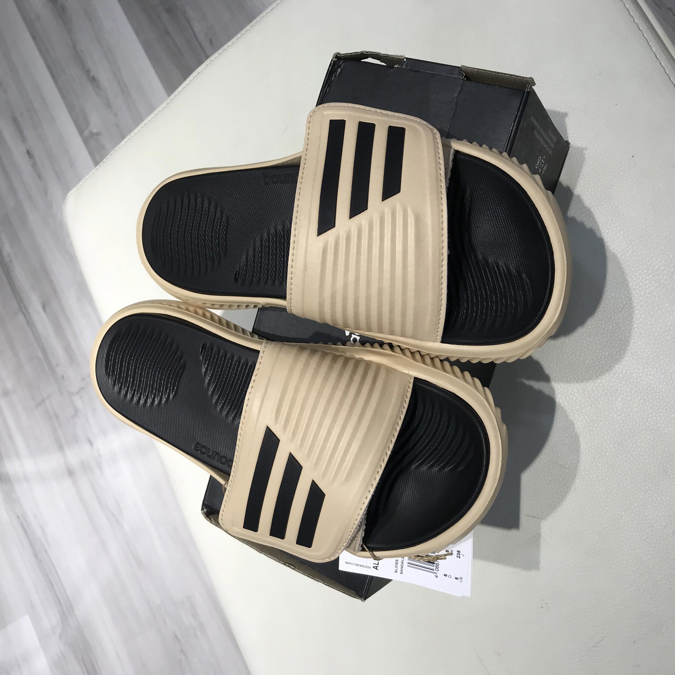 Dép Adidas Alpha Bounce Slide 2.0 Beige Black HQ4314