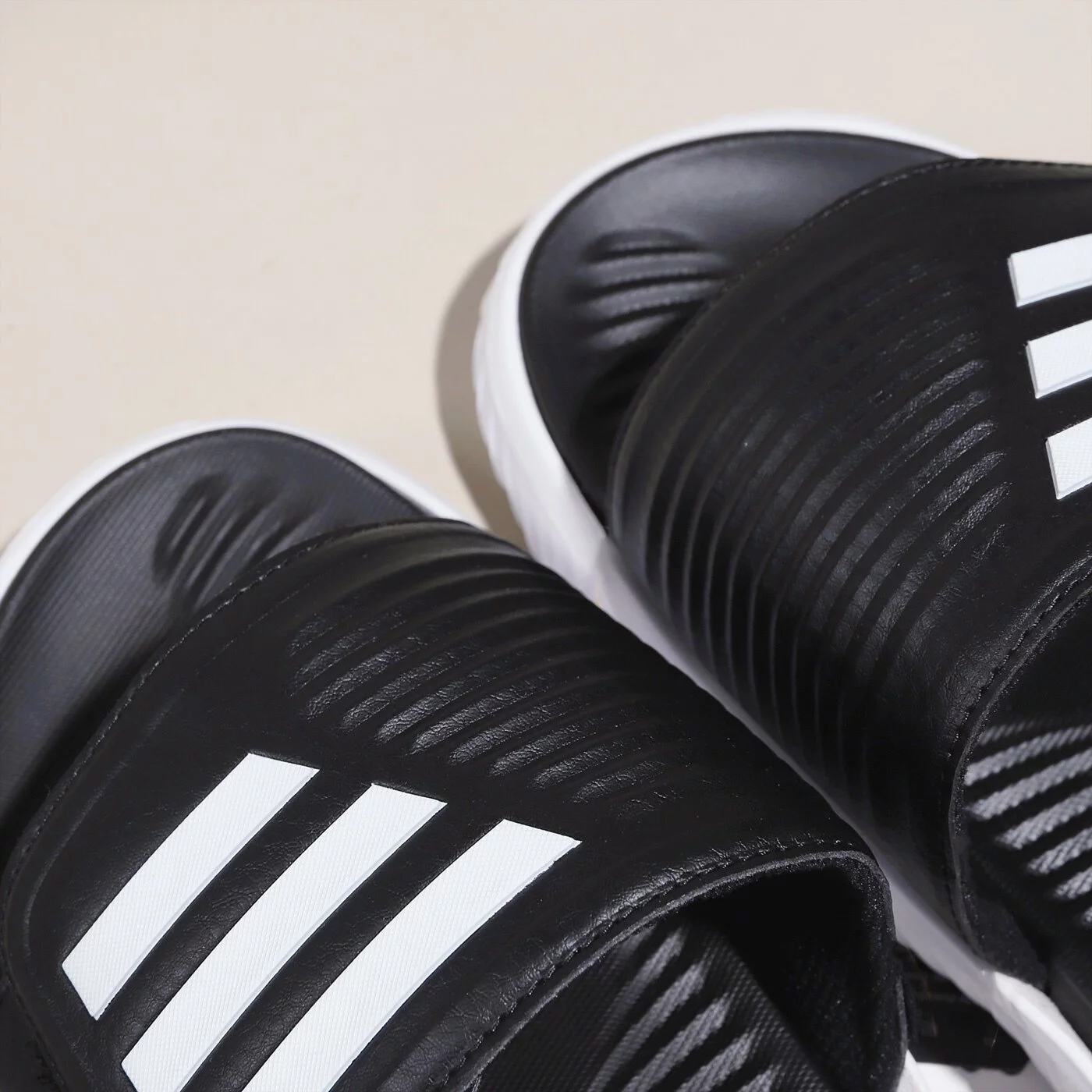 Dép Adidas Alphabounce 2.0 Black White GY9415