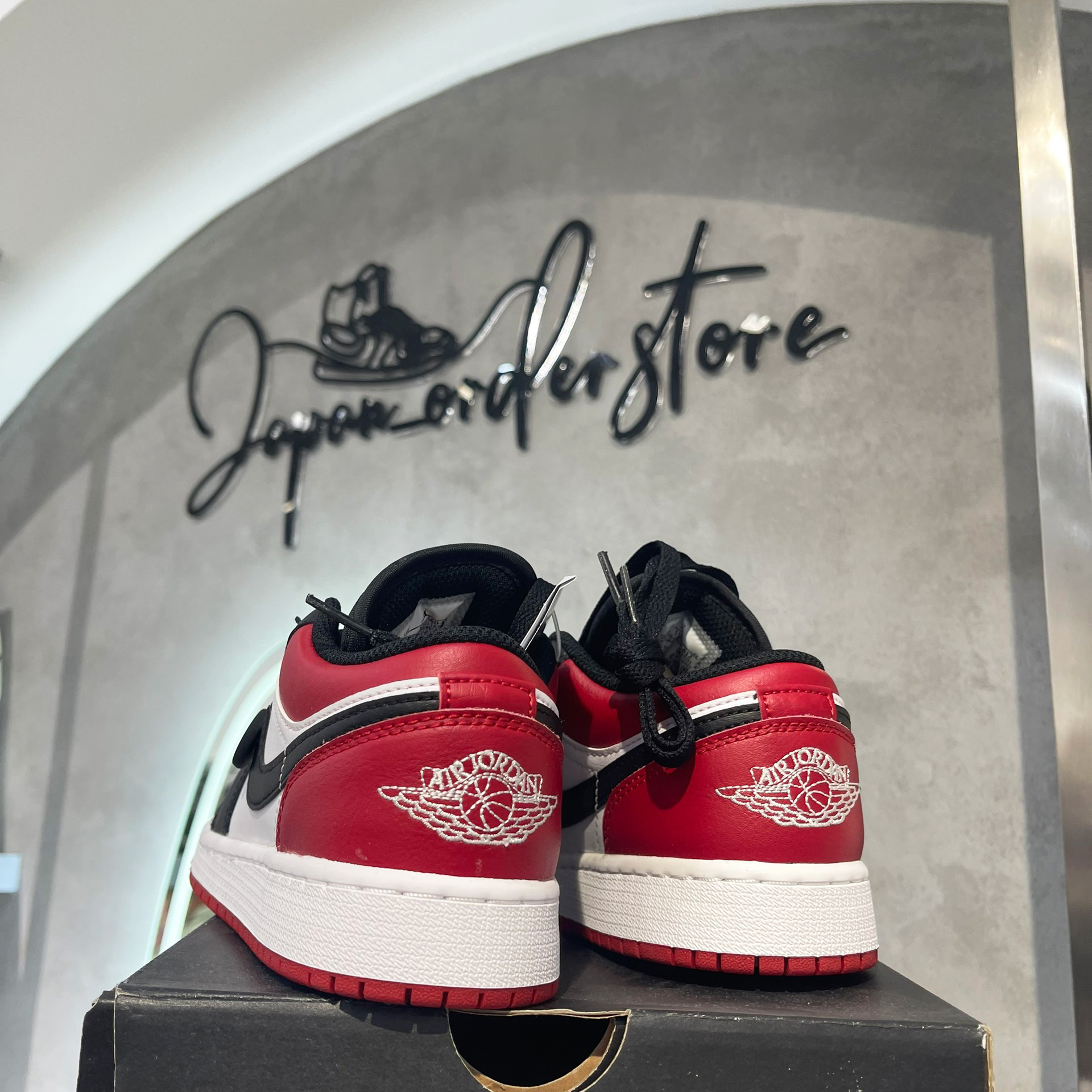 Nike Air Jordan 1 Low Bred Toe (GS) 553560-612 | 553558 612