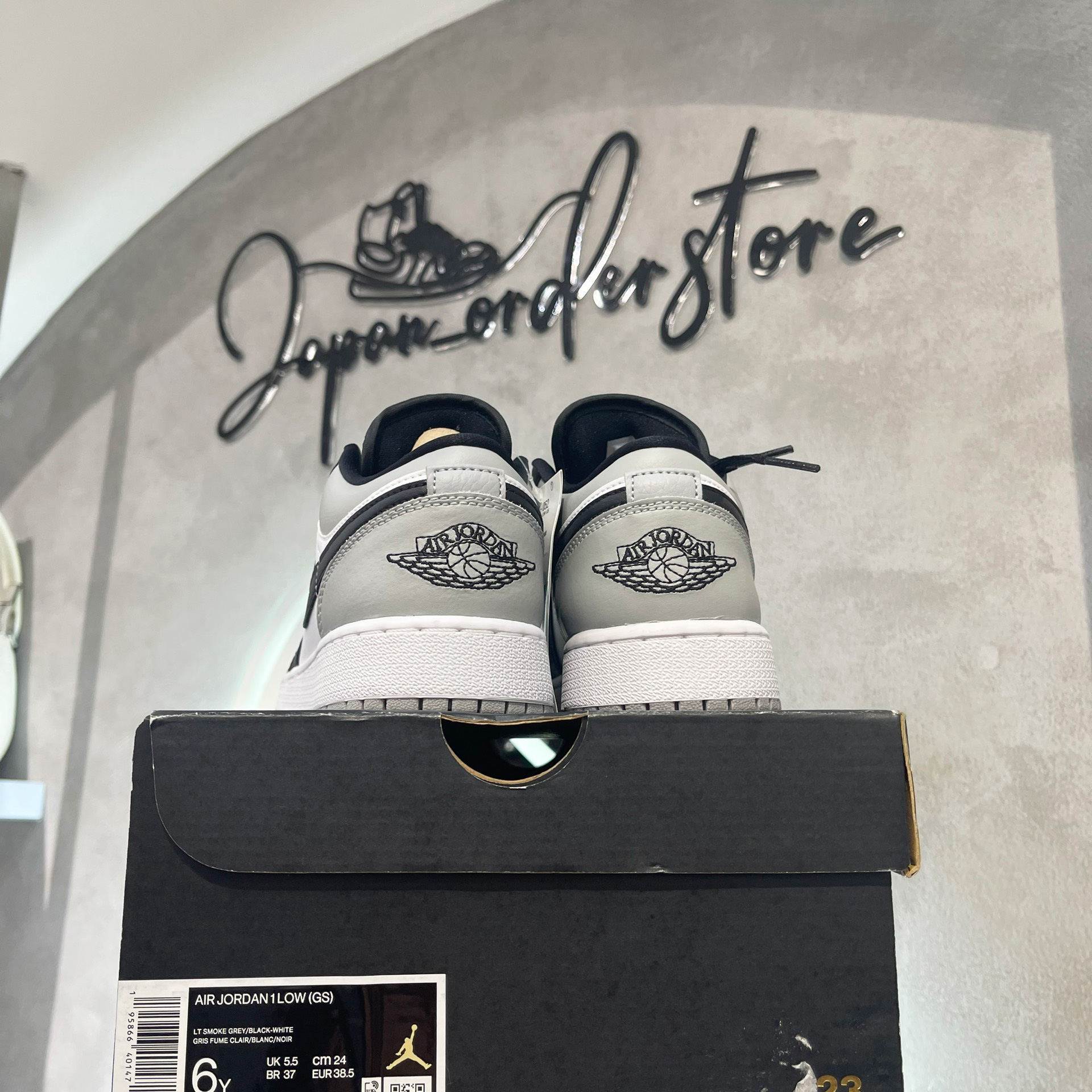 Nike Air Jordan 1 Low ‘Shadow Toe’ 553558-052