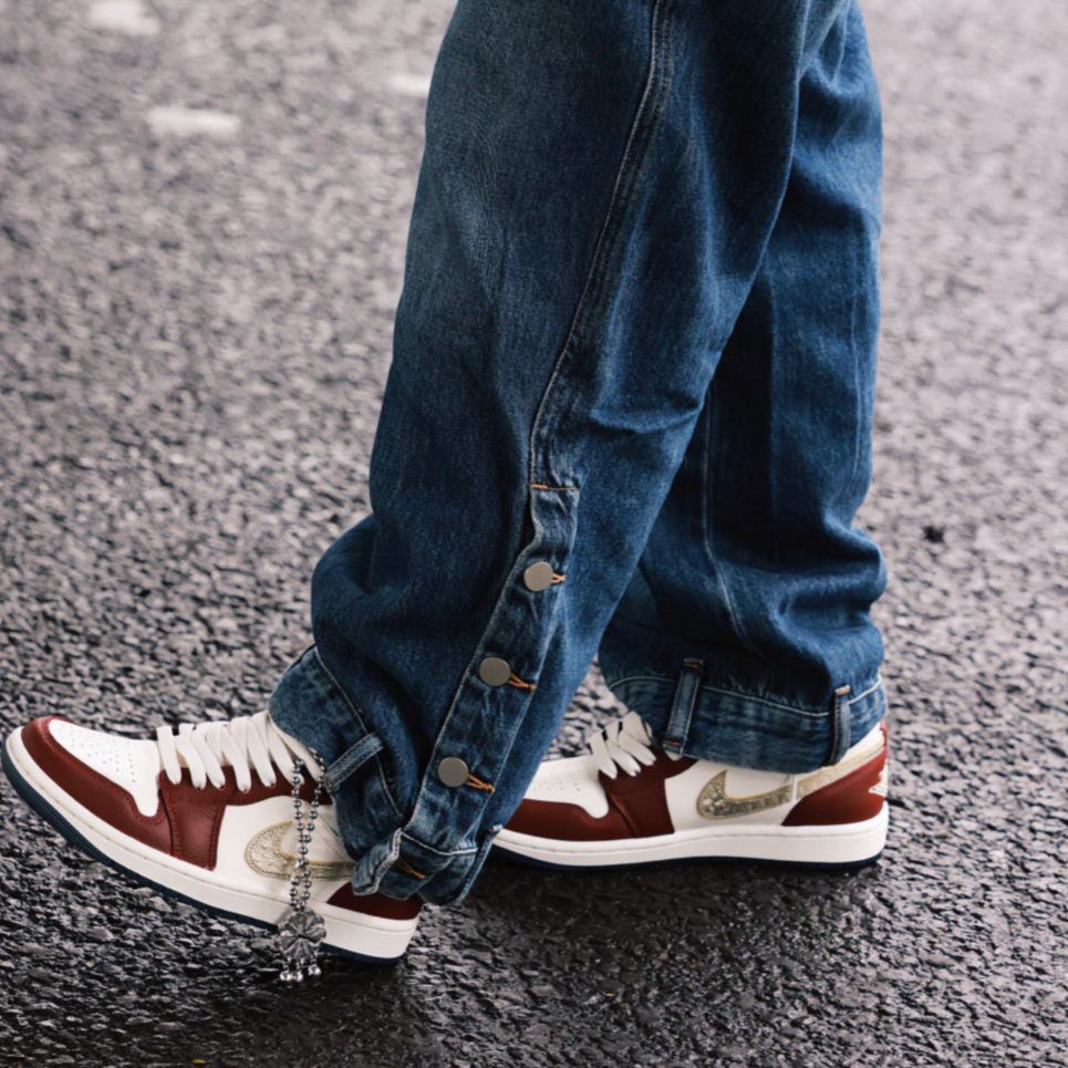 Giày Air Jordan 1 Low SE Year of the Dragon FJ5735-100