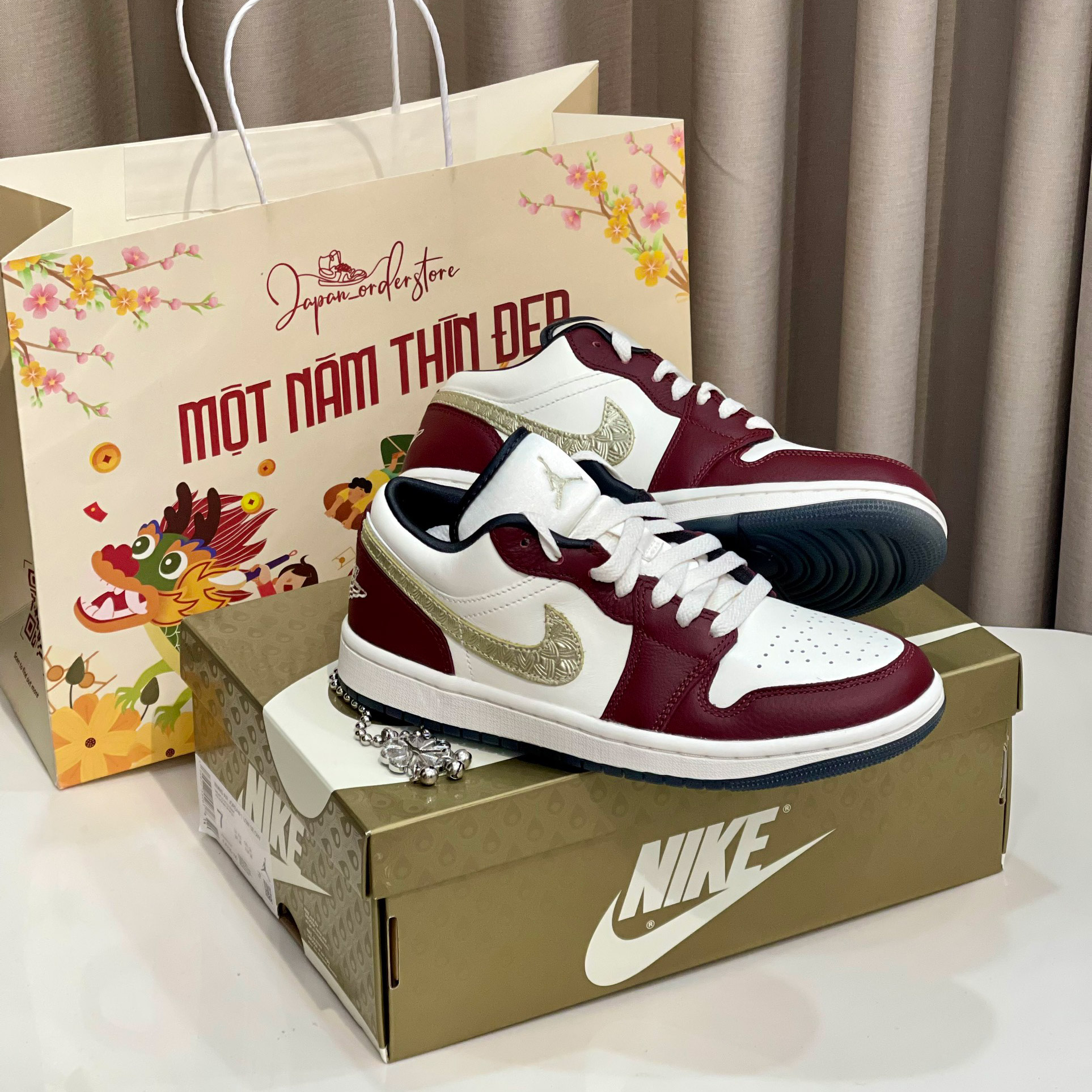 Giày Air Jordan 1 Low SE Year of the Dragon FJ5735-100