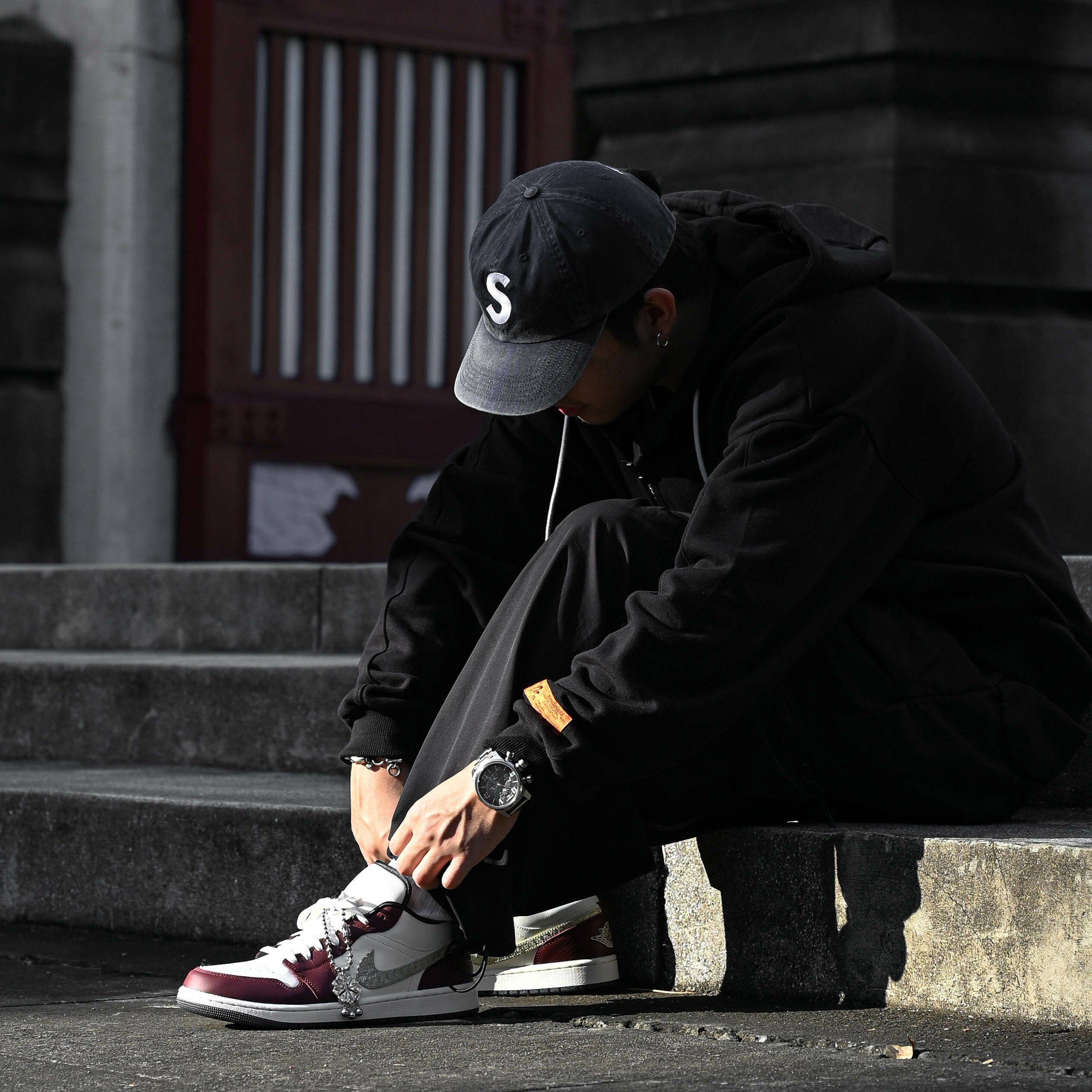 Giày Air Jordan 1 Low SE Year of the Dragon FJ5735-100