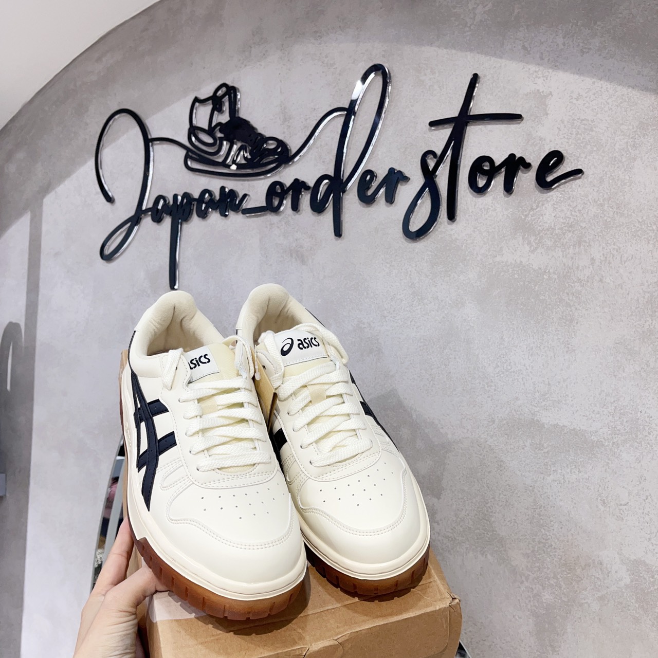 Giày Asics Court MZ Cream Black Gum 1203A127-750