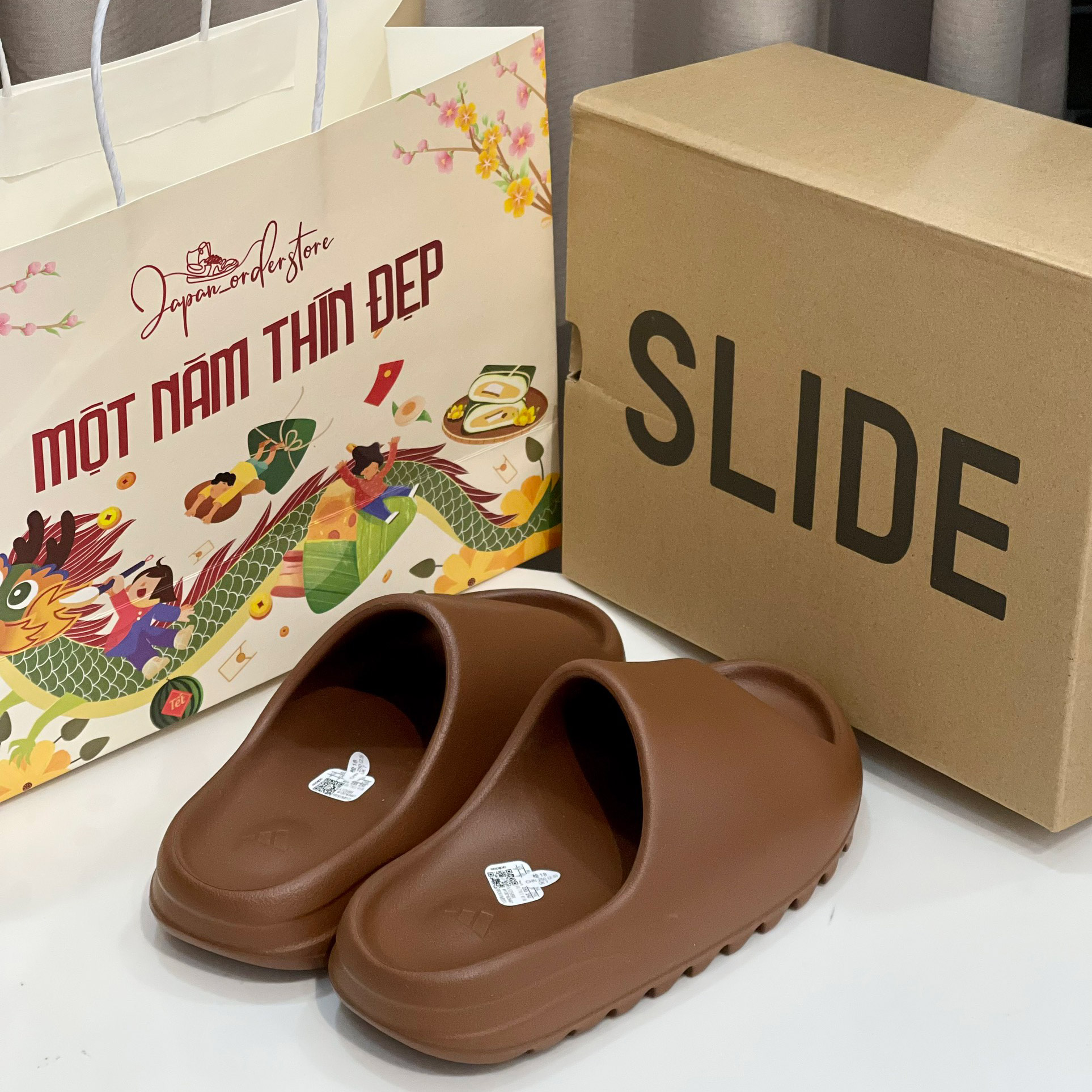 Dép Adidas Yeezy Slide Flax FZ5896 | Authentic