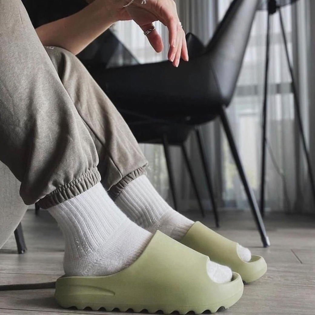 Dép Adidas Yeezy Slide Resin FZ5904 - JapanOrderstore