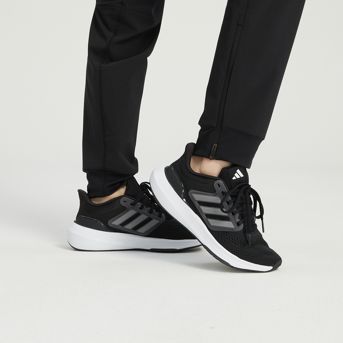 Giày Adidas Running Ultrabounce Core Black HP5787