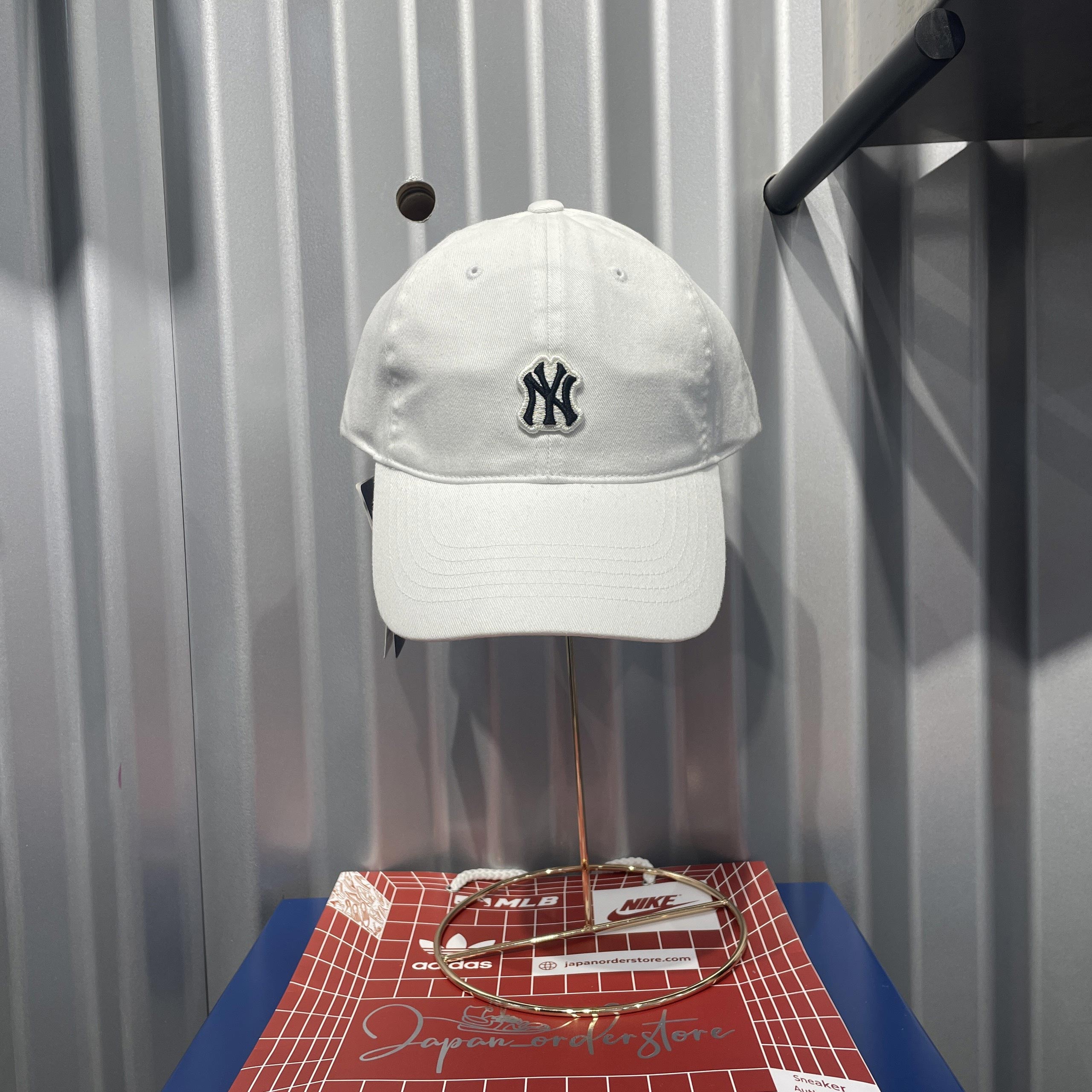 Nón MLB Basic Wappen New York Yankees 3ACP7802N-50WHS