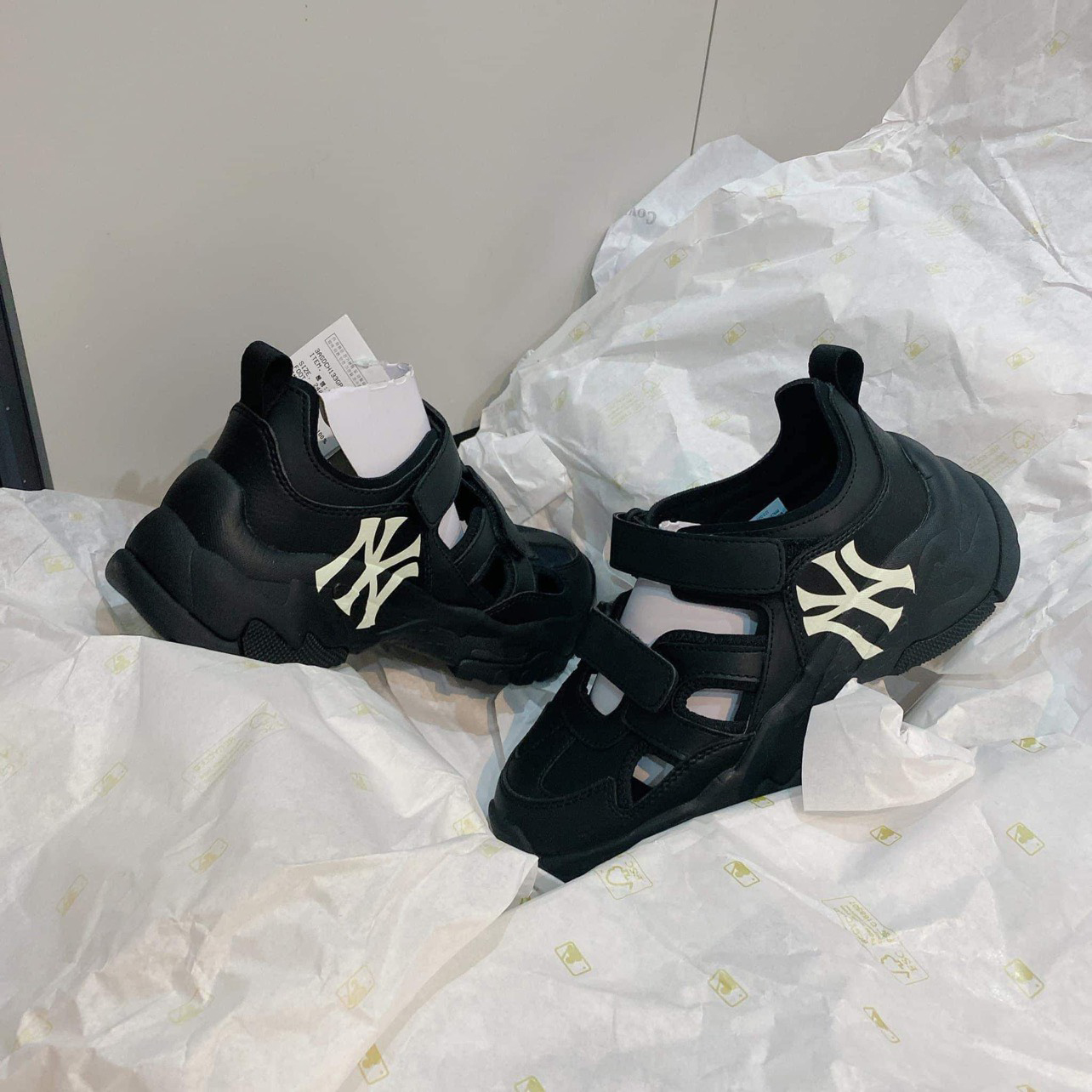 Giày MLB Bigball Chunky Mask NY Black 3ASDCH123-50BKS