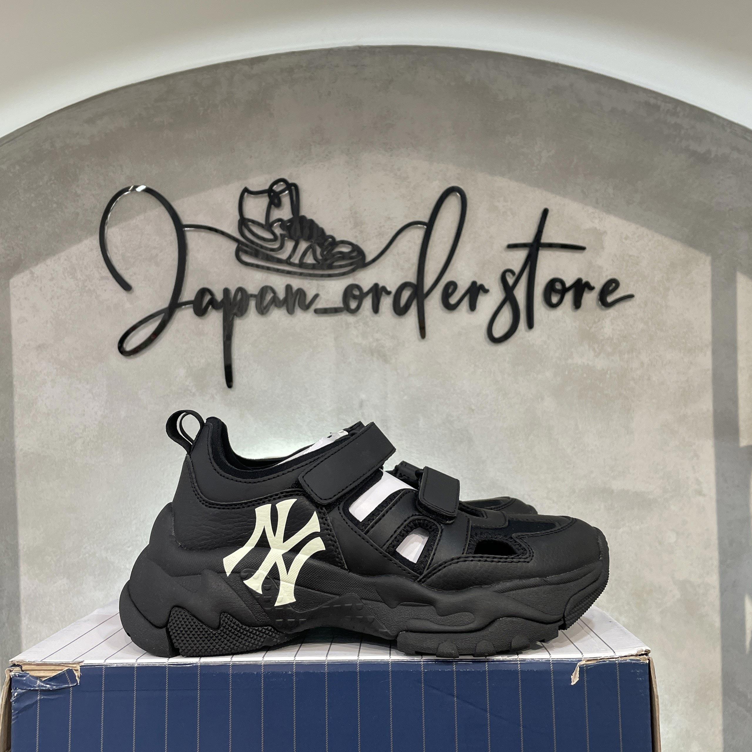 Giày MLB Bigball Chunky Mask NY Black 3ASDCH123-50BKS