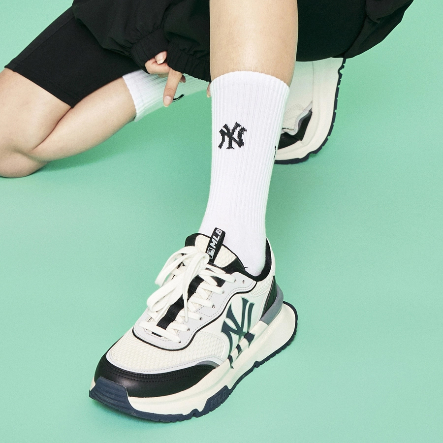 Giày MLB Chunky Runner New York Black 3ASHRJ13N-50BKS