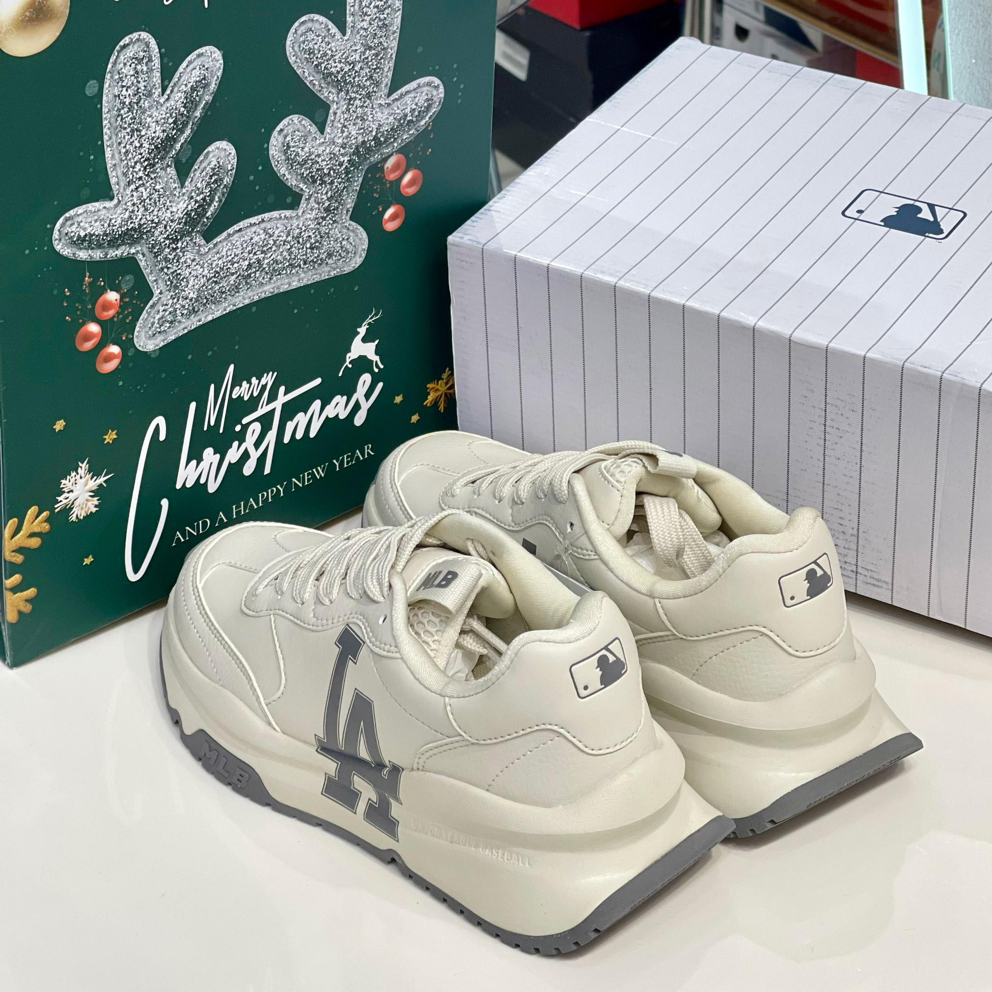 Giày MLB Chunky Runner LA Dodgers Ivory 3ASHCRB3N-07IVS