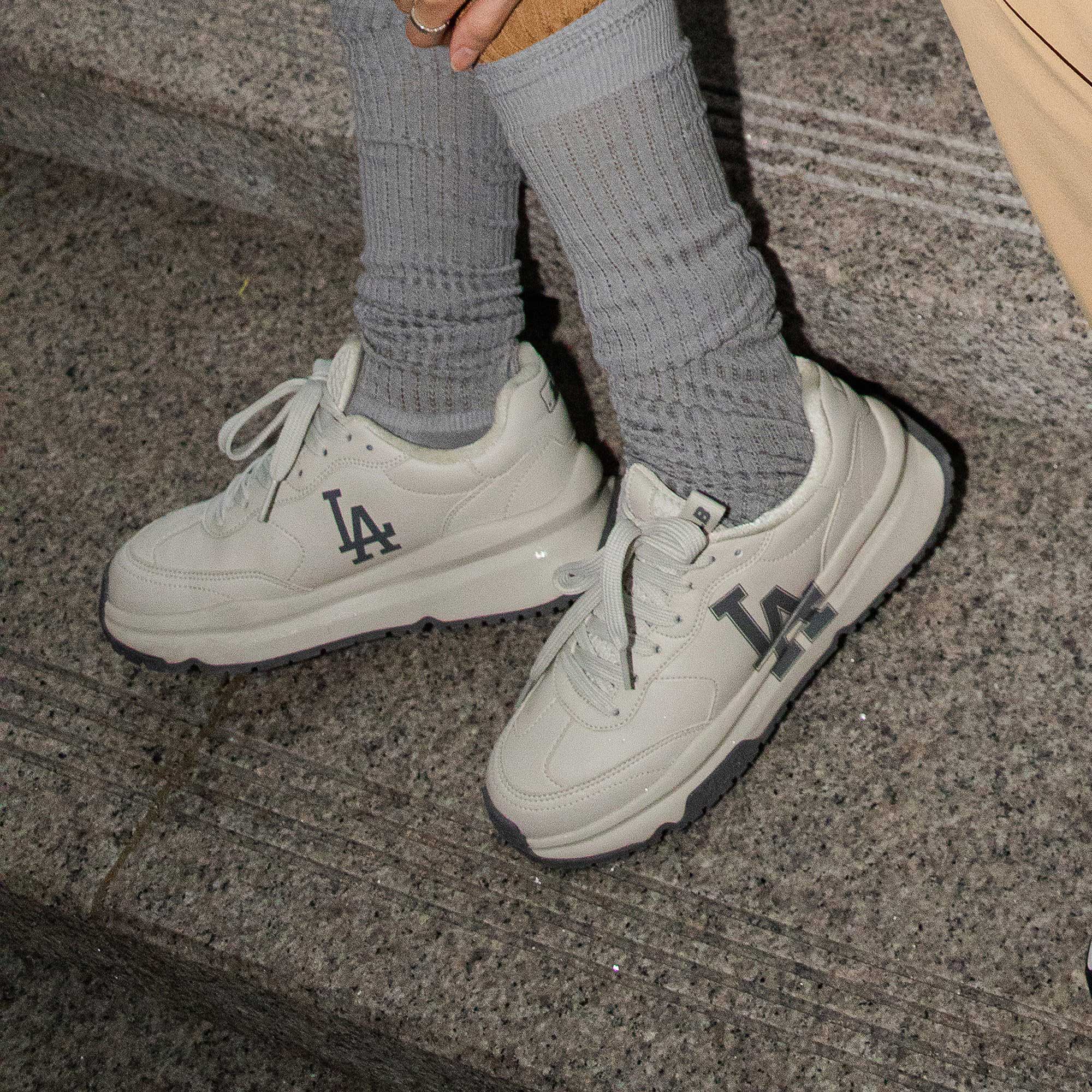 Giày MLB Chunky Runner LA Dodgers Ivory 3ASHCRB3N-07IVS