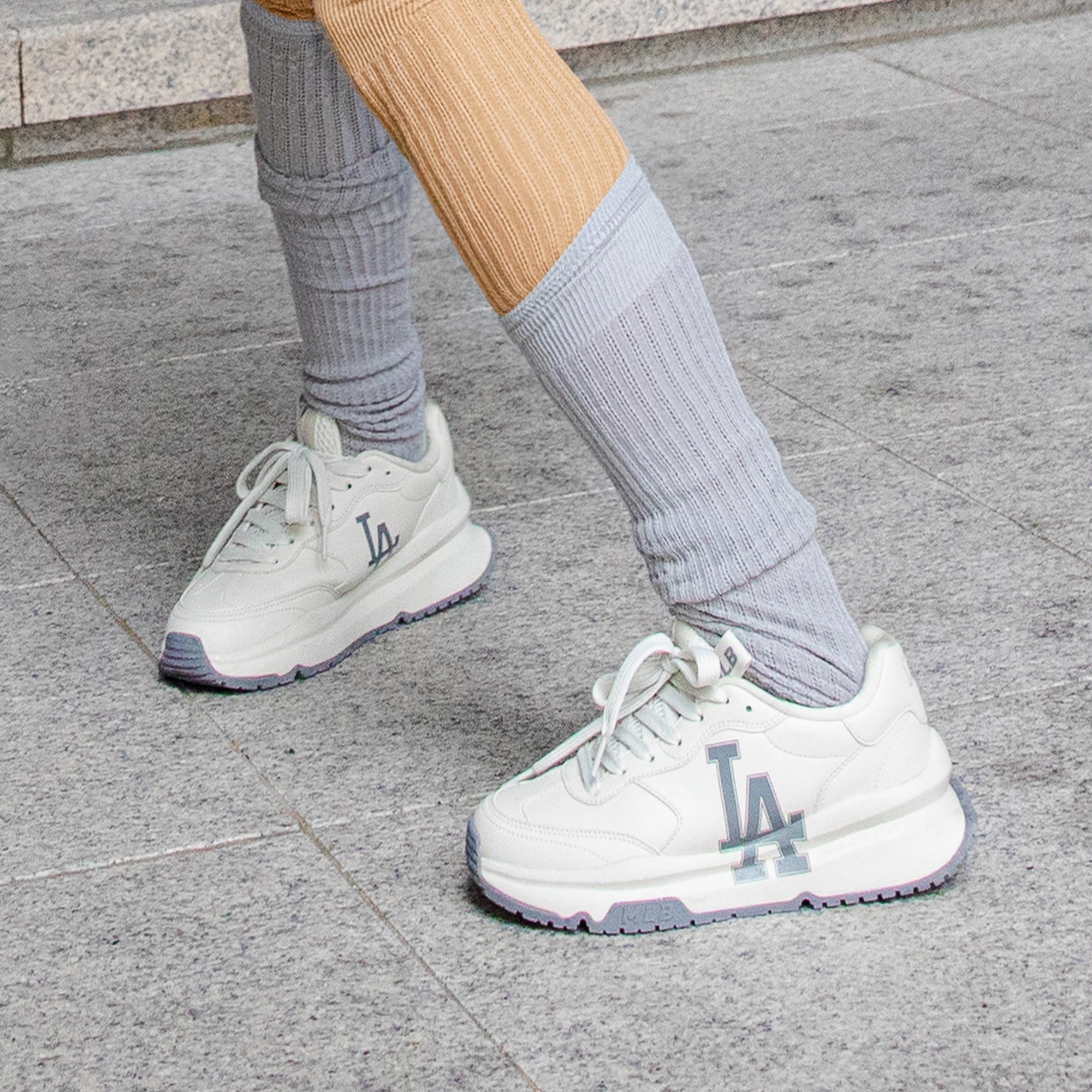 Giày MLB Chunky Runner LA Dodgers Ivory 3ASHCRB3N-07IVS