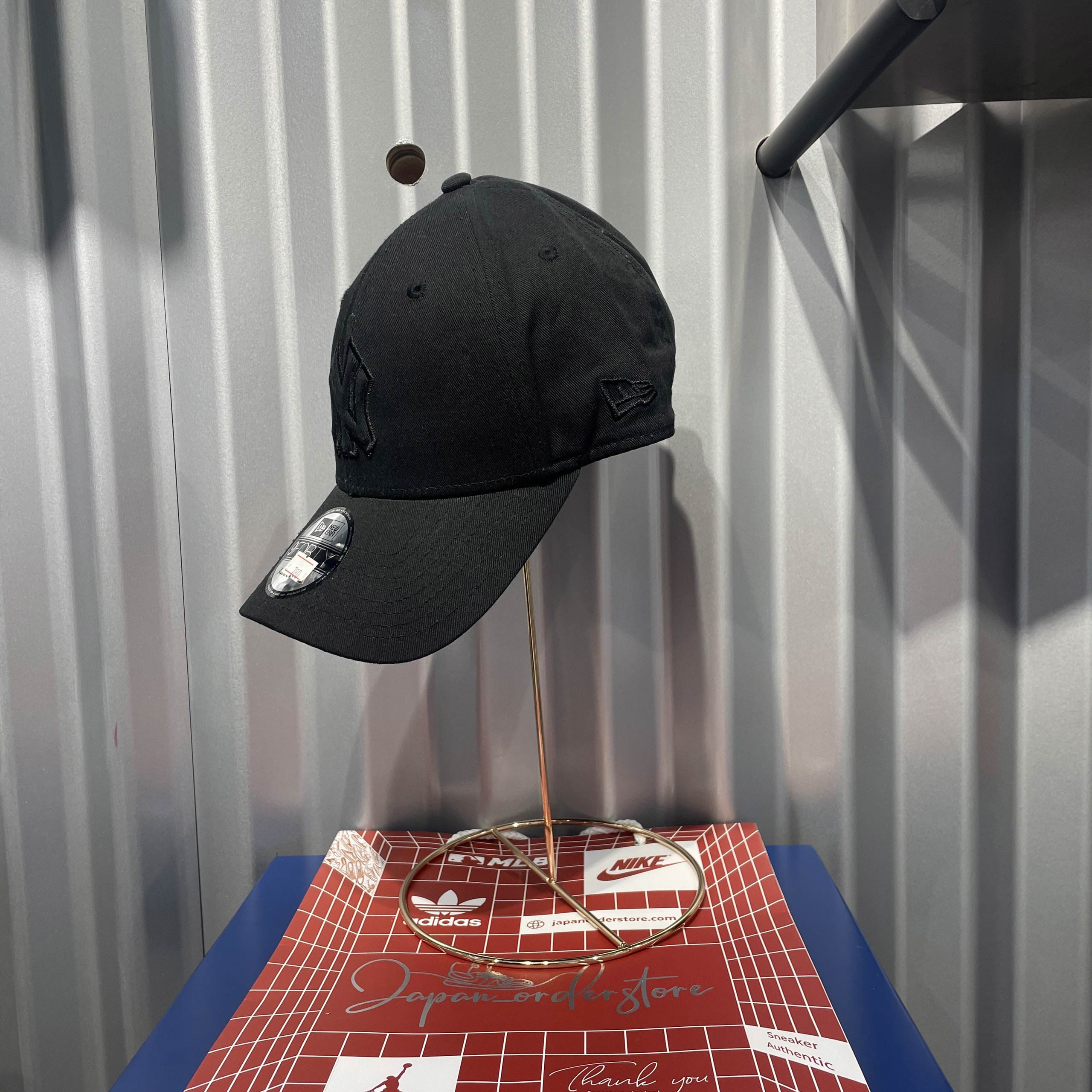 Nón New Era Raised Logo Black 9Forty 60222308