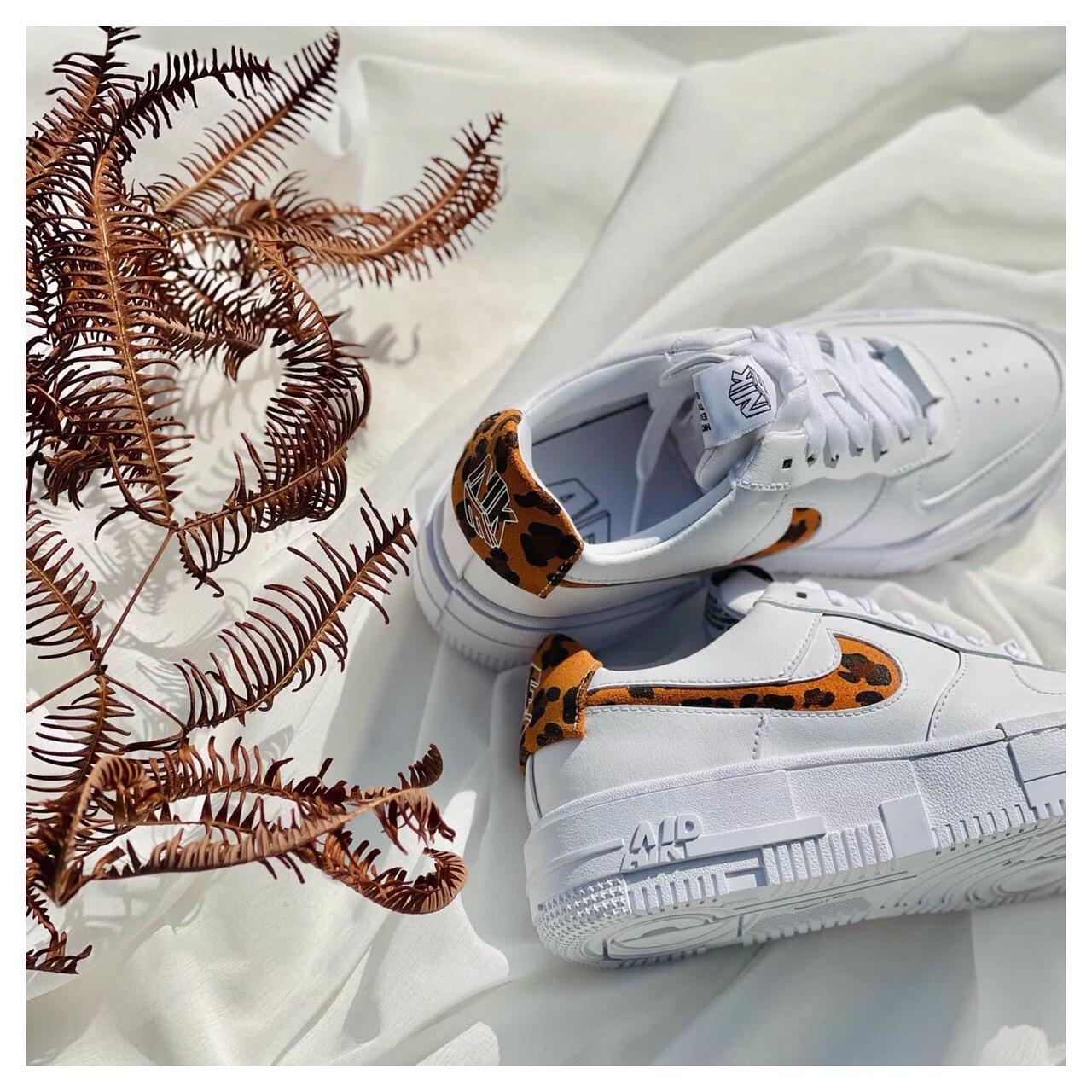 Giày Nike Air Force 1 Pixel SE Leopard Print | CV8481-100