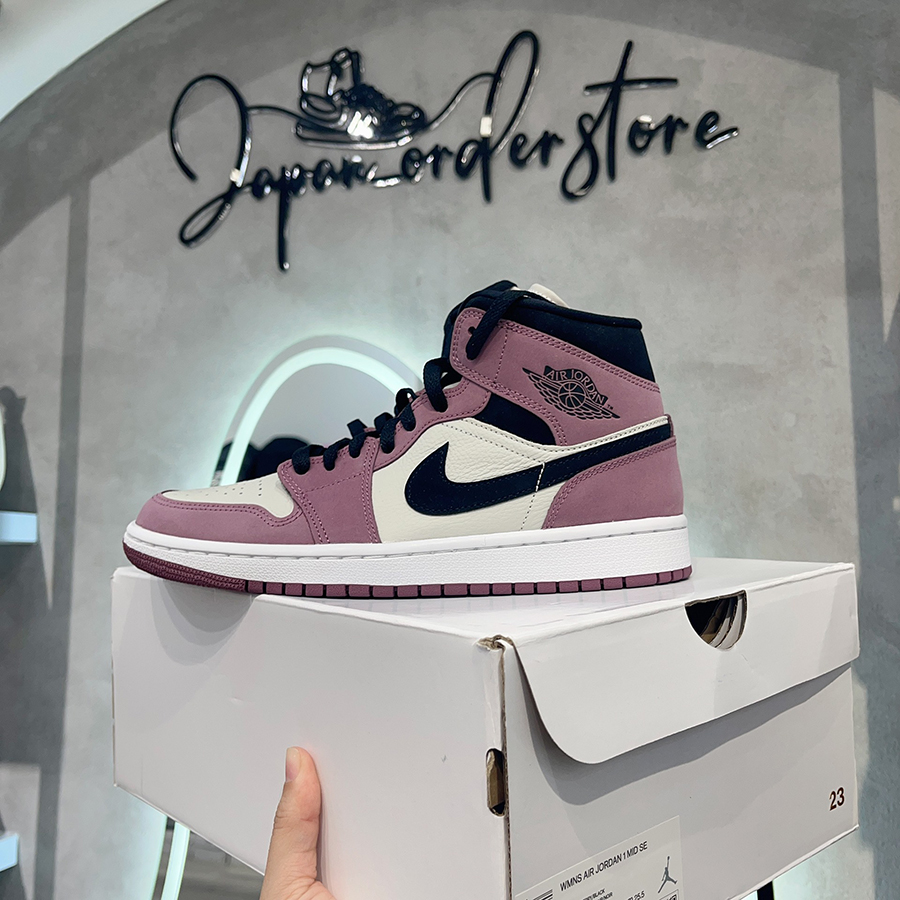 Nike Air Jordan 1 Mid Appears in Berry Pink DC7267 500