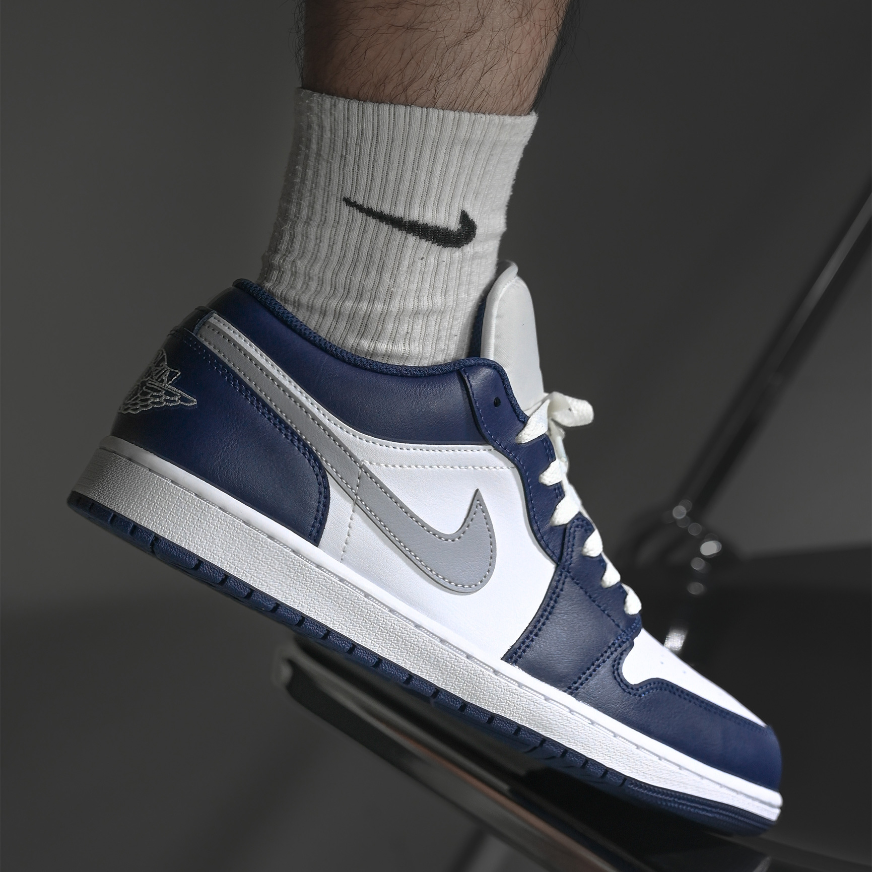 Giày Nike Air Jordan 1 Low Midnight Navy 553558-141